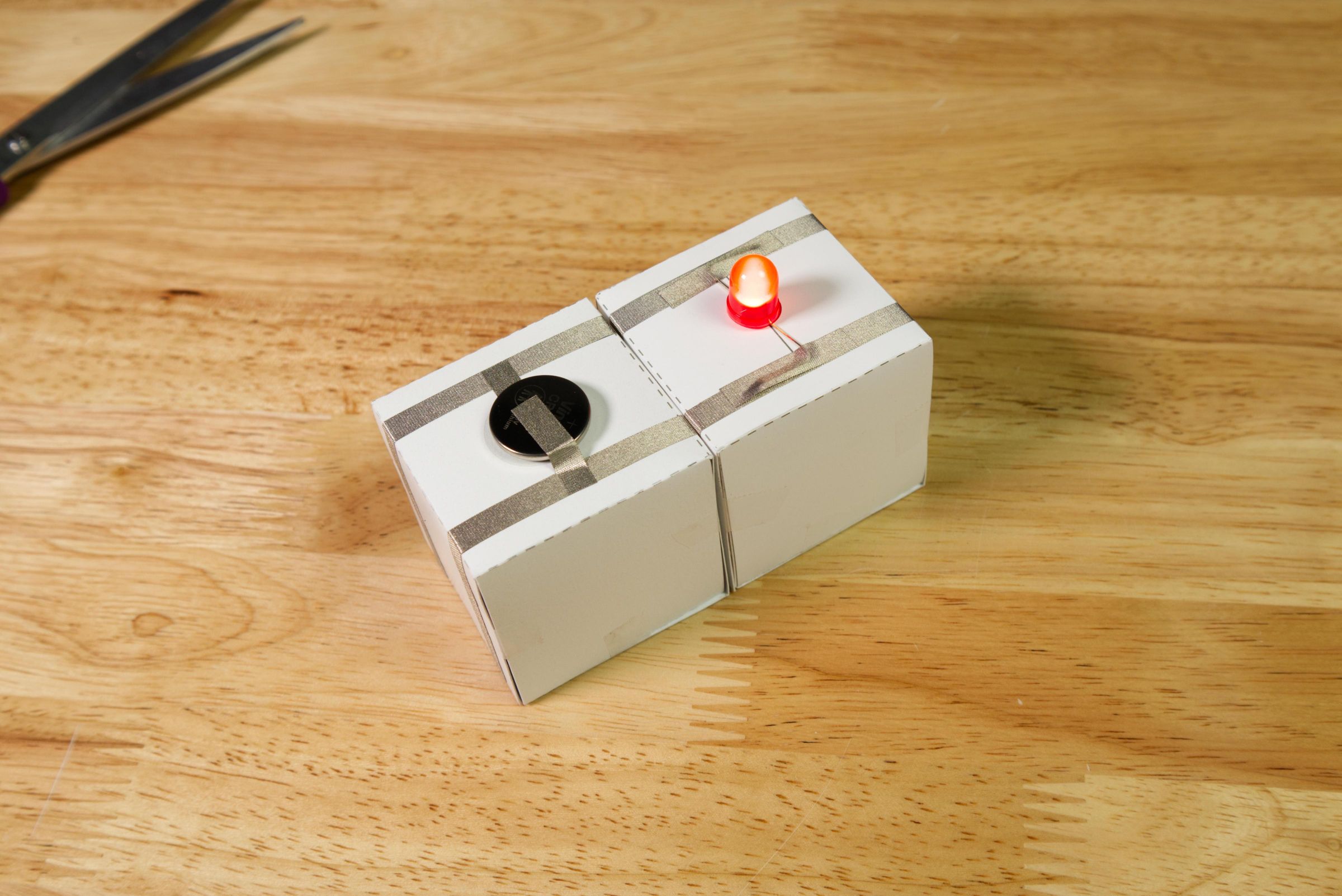 Paper Circuits Cubes : 12 Steps (with Pictures) - Instructables