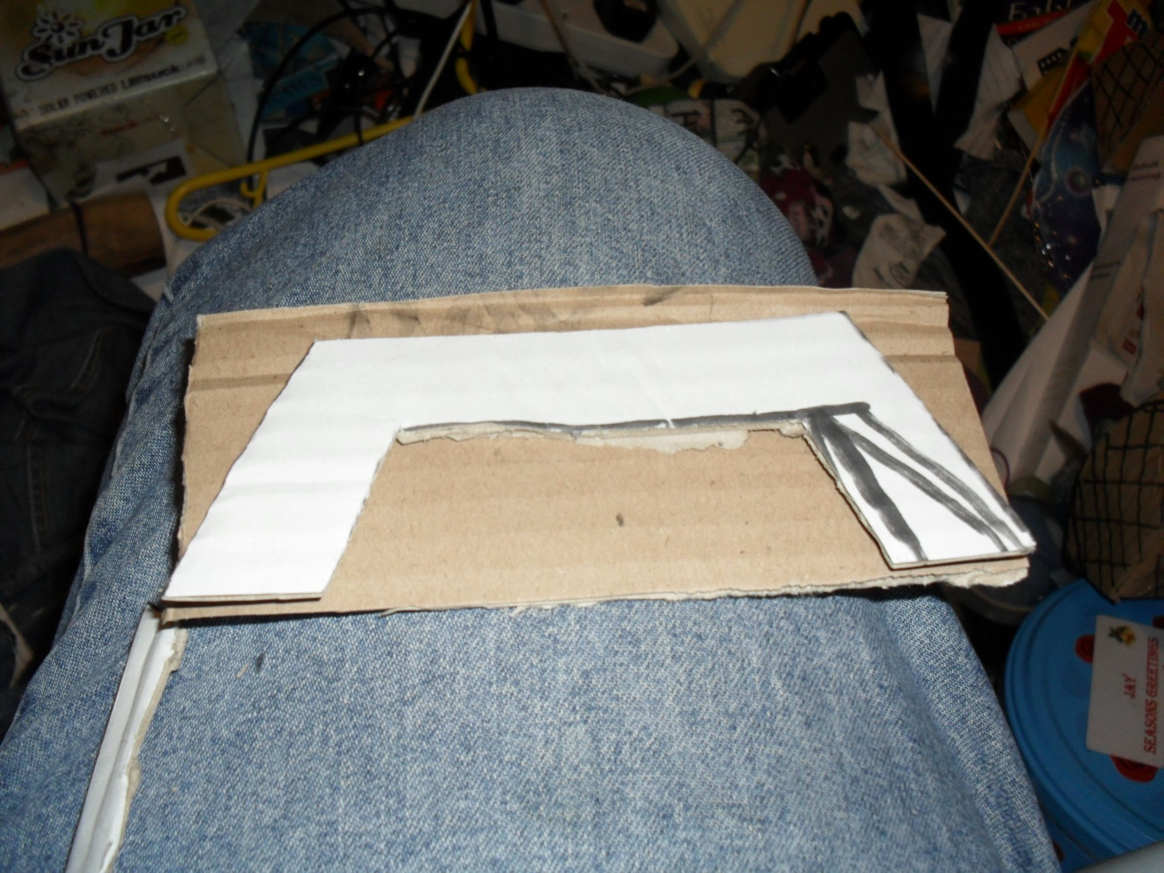 Cardboard Props: How to Make a Movie Camera : 14 Steps (with Pictures ...
