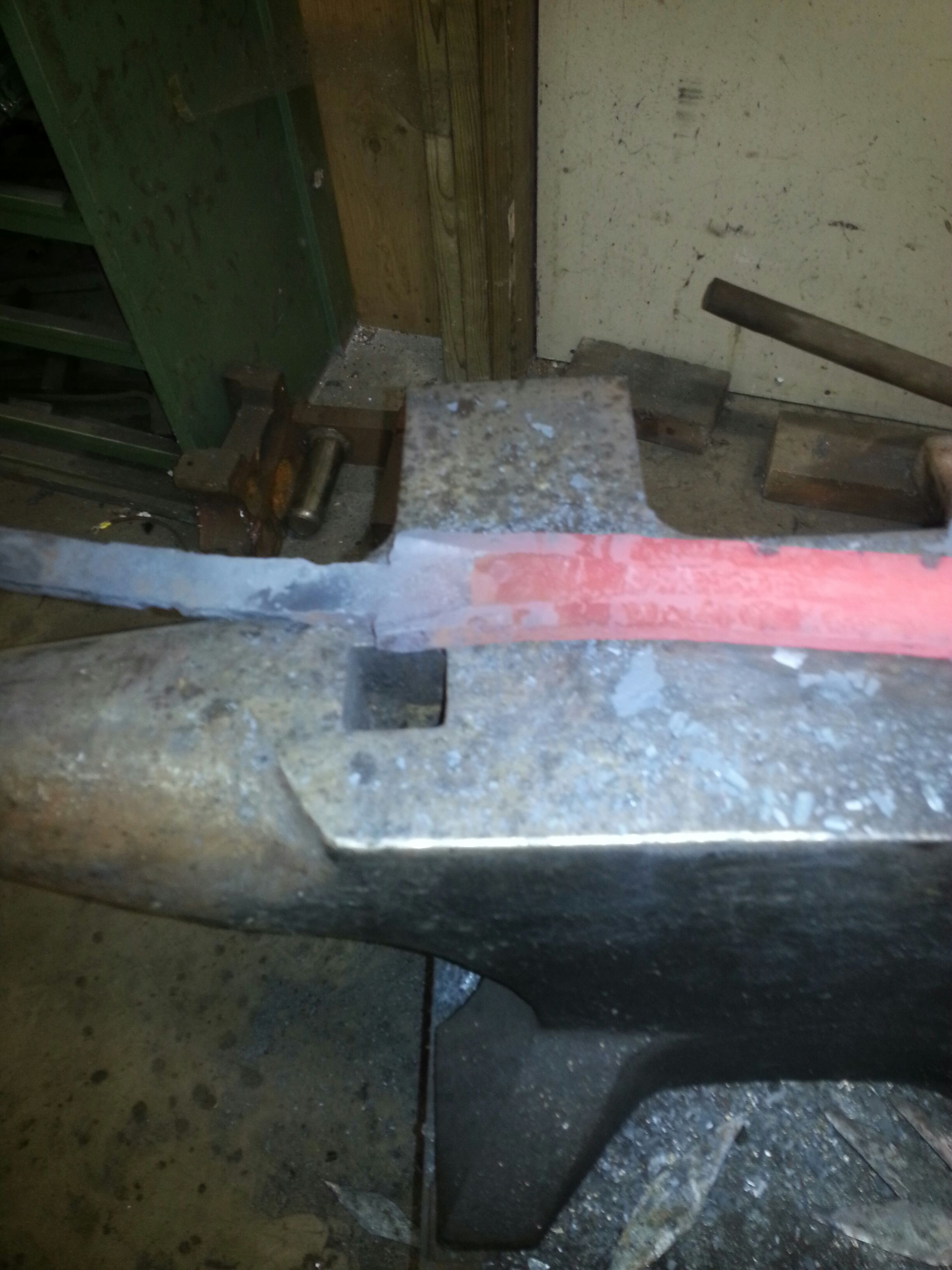 How to Make a Sword: a Comprehensive Guide : 17 Steps (with Pictures ...