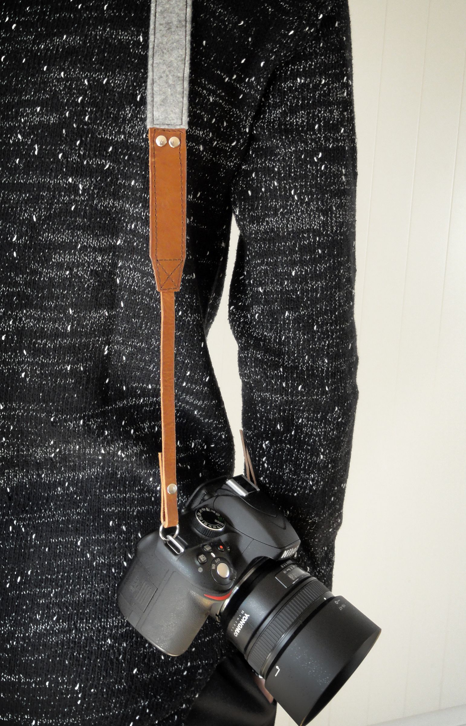 Leather and Wool Camera Strap : 7 Steps (with Pictures) - Instructables