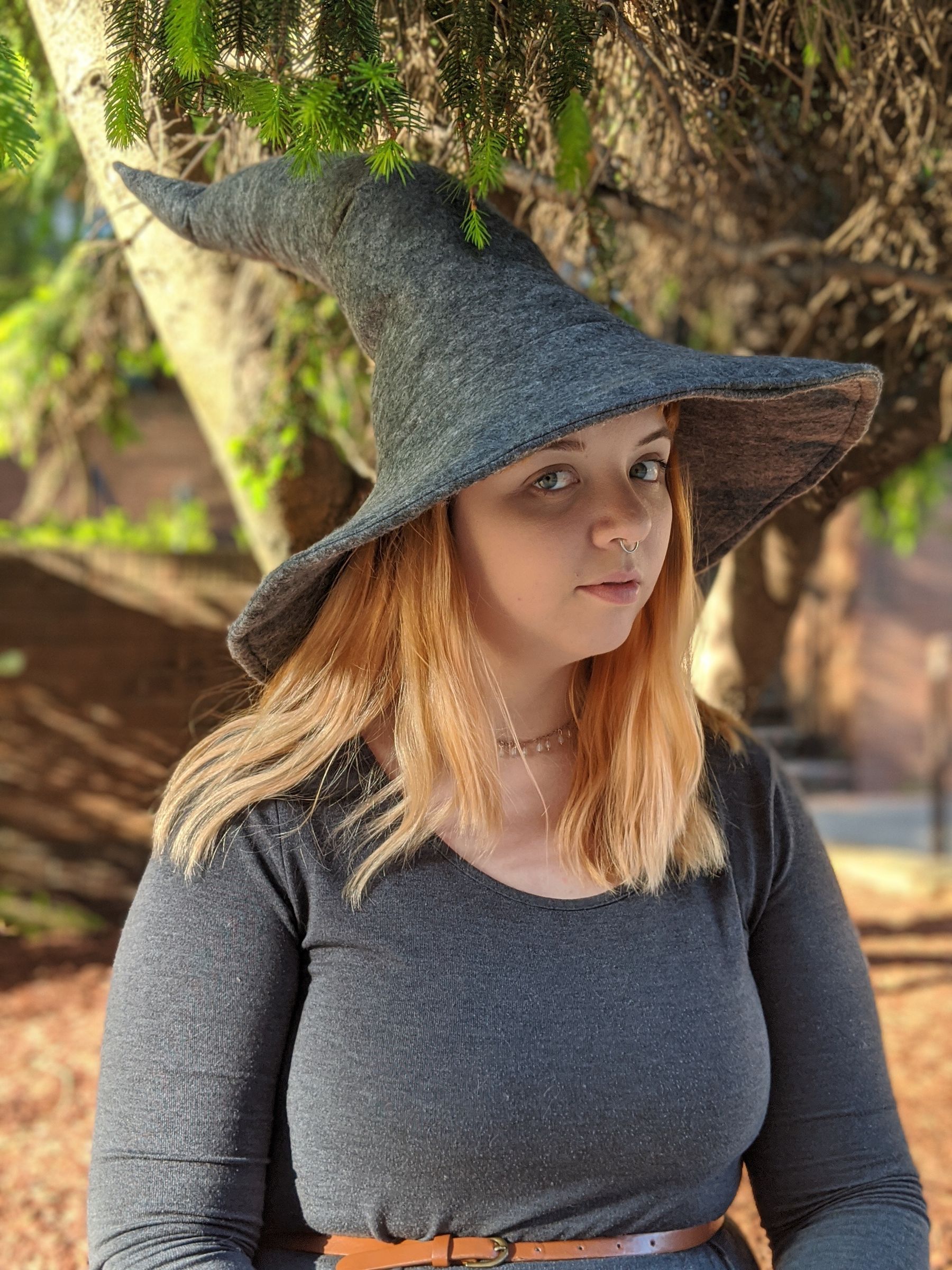 Gandalf the Grey's Wizard Hat : 15 Steps (with Pictures) - Instructables