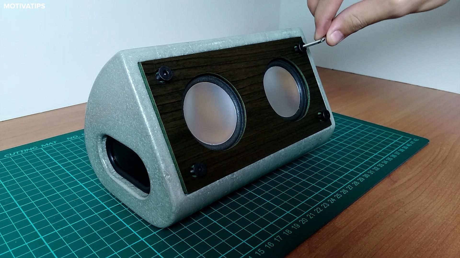 Concrete Bluetooth Stereo Speaker V2 : 5 Steps (with Pictures ...