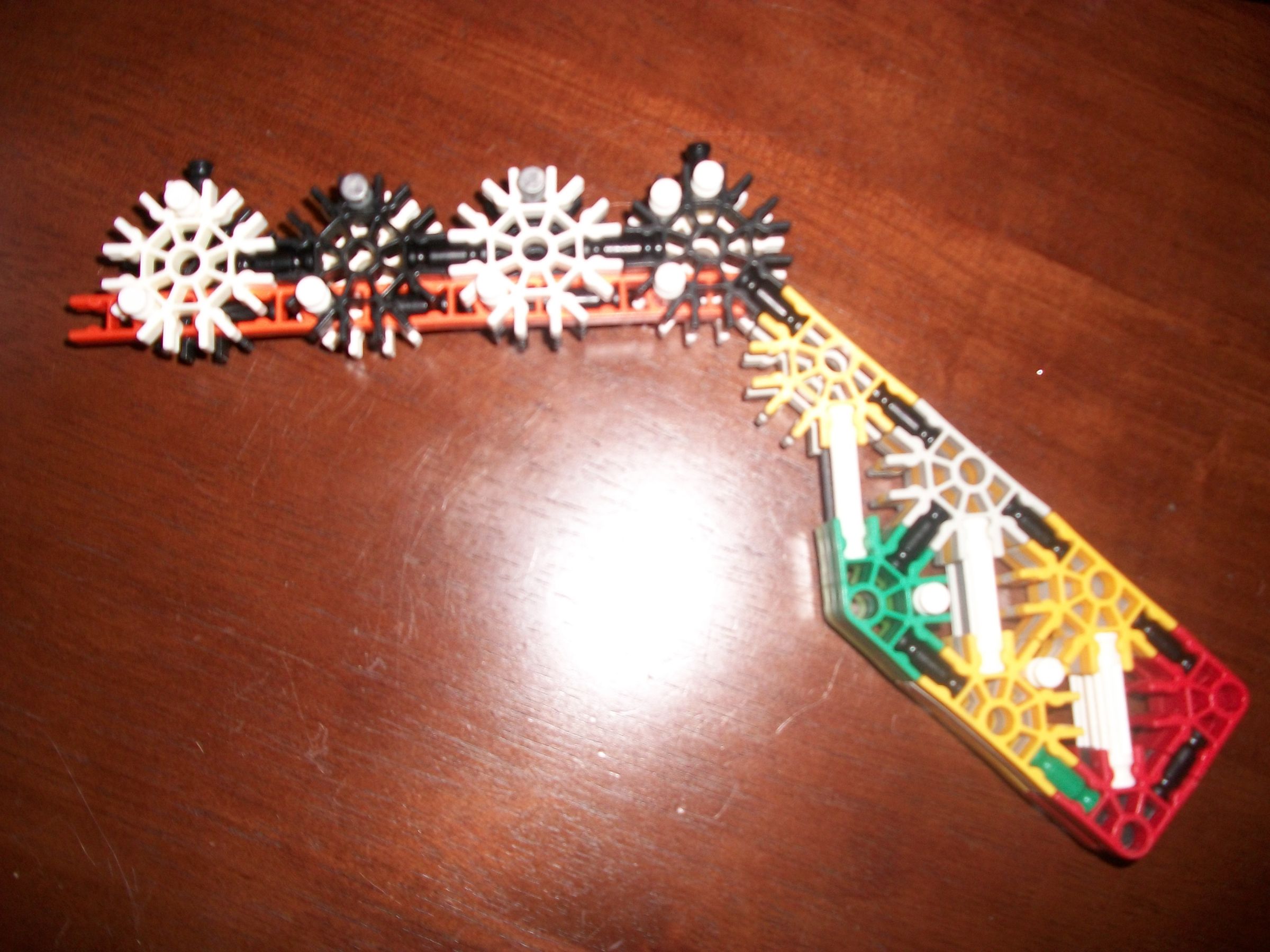 Simple Knex Gun : 5 Steps - Instructables