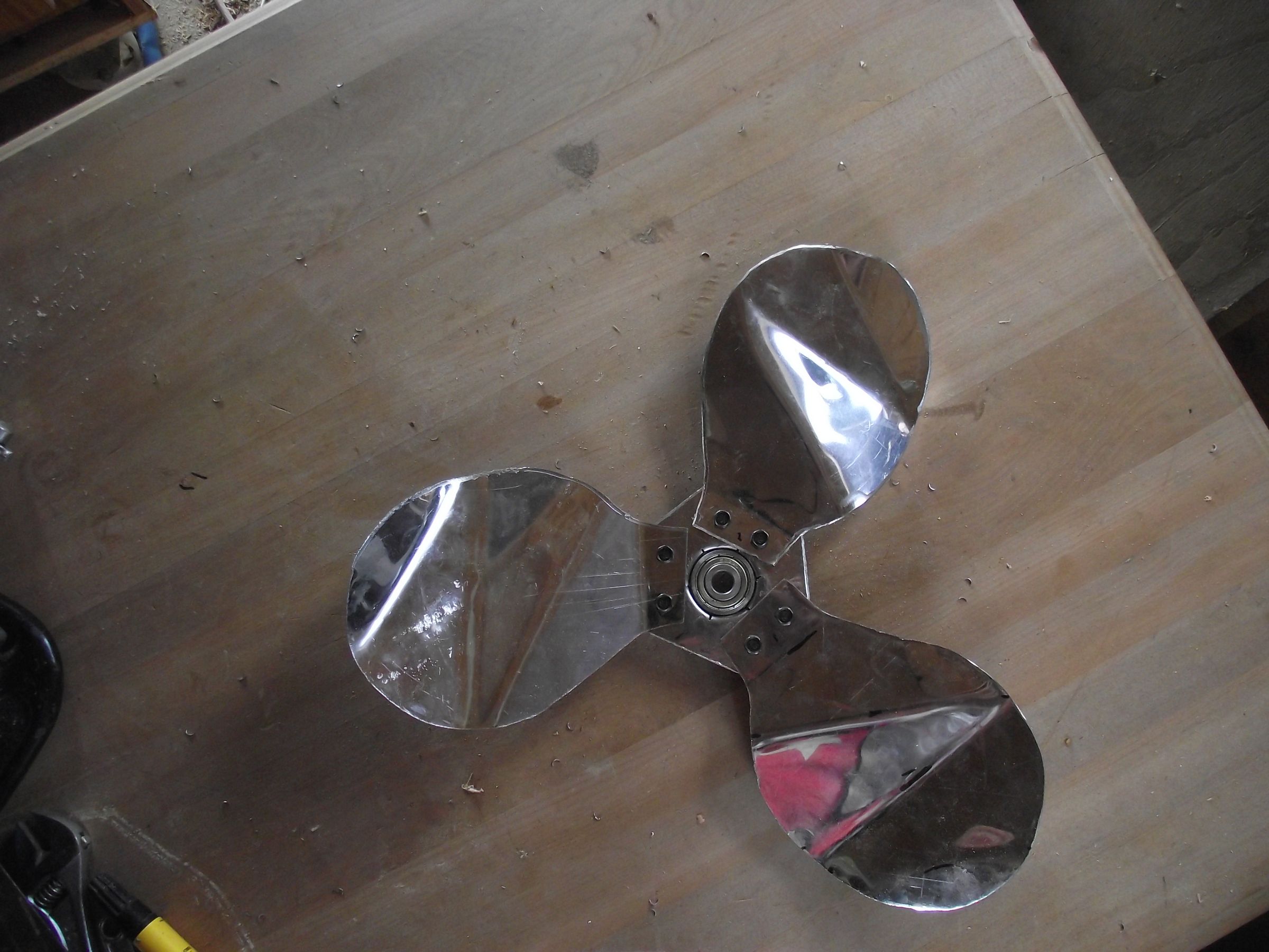 Spinny Winny Recycley Thingy Scrap Metal Art : 13 Steps (with Pictures ...