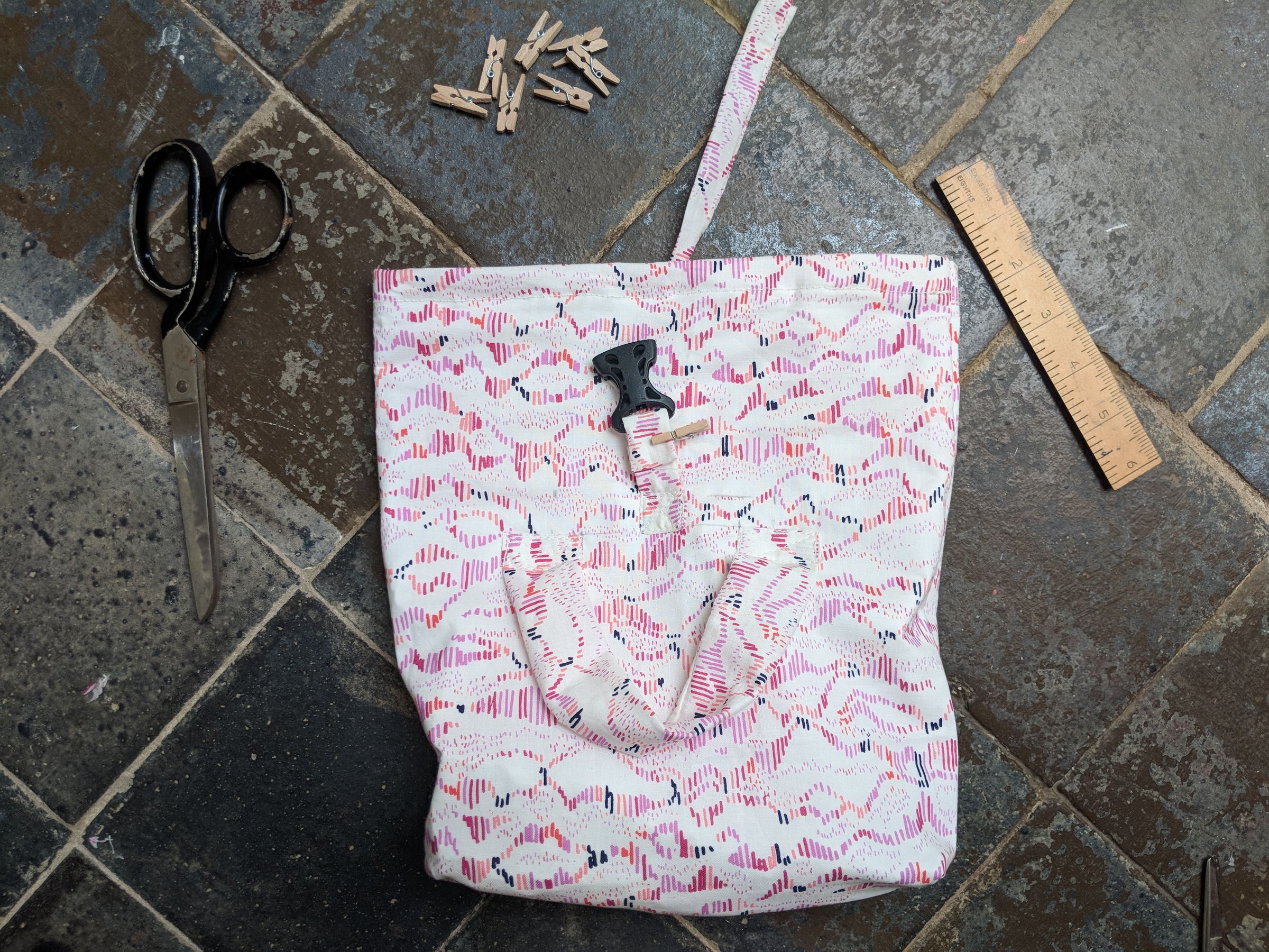 Blackberry-Picking Bag : 8 Steps (with Pictures) - Instructables