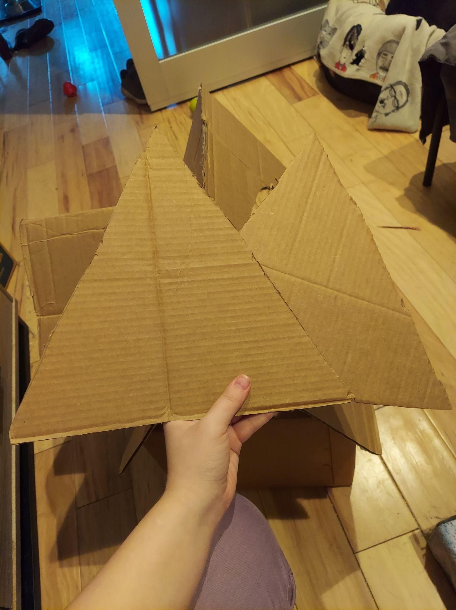 Cardboard Gingerbread Cat House : 12 Steps (with Pictures) - Instructables