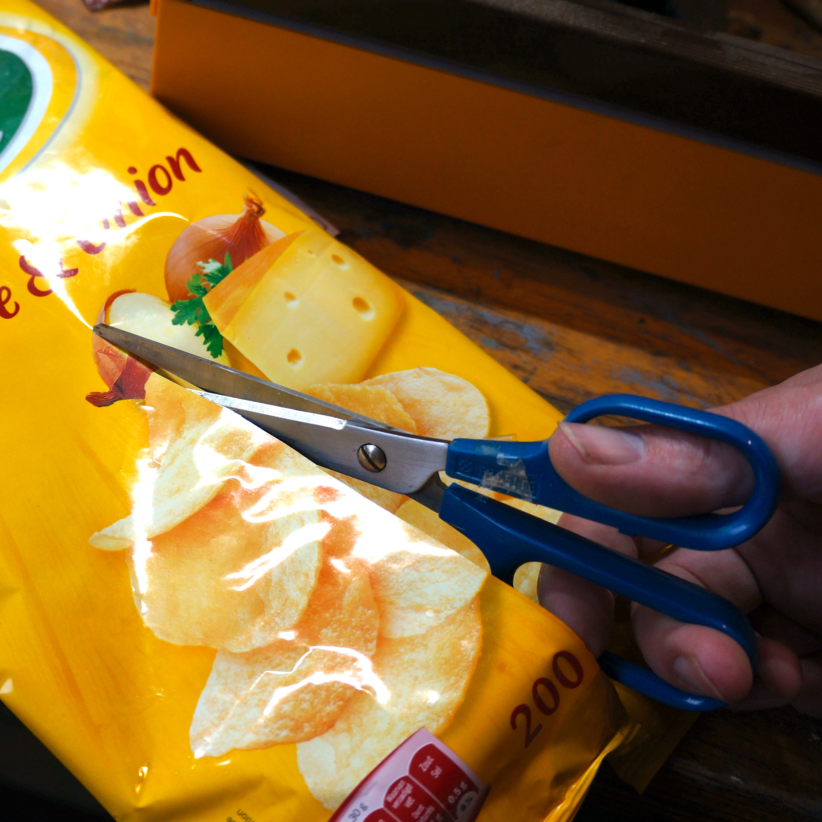 Chips Bag Wallet : 5 Steps (with Pictures) - Instructables