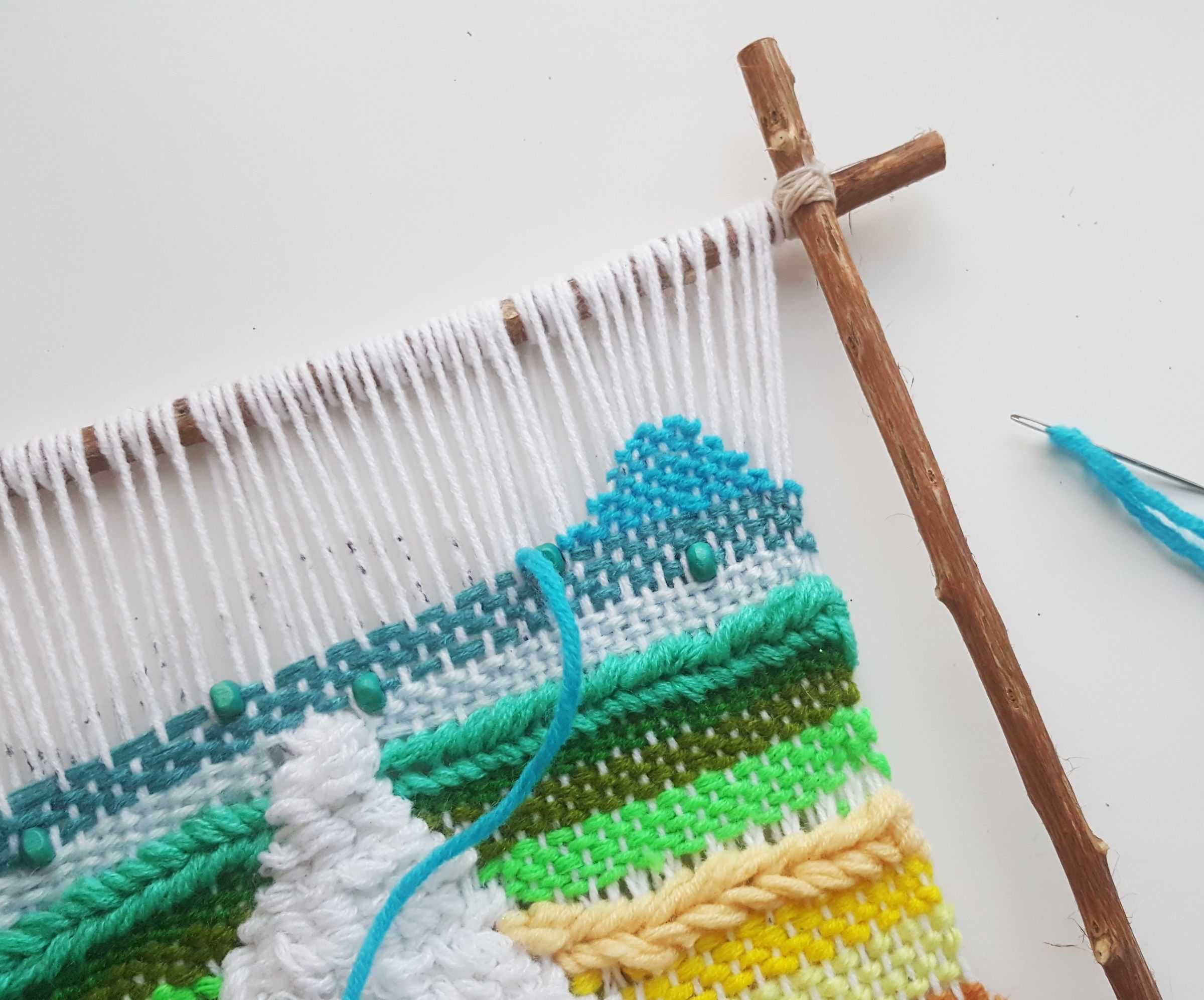 DIY Tapestry Weaving on Twig Frame : 11 Steps (with Pictures ...