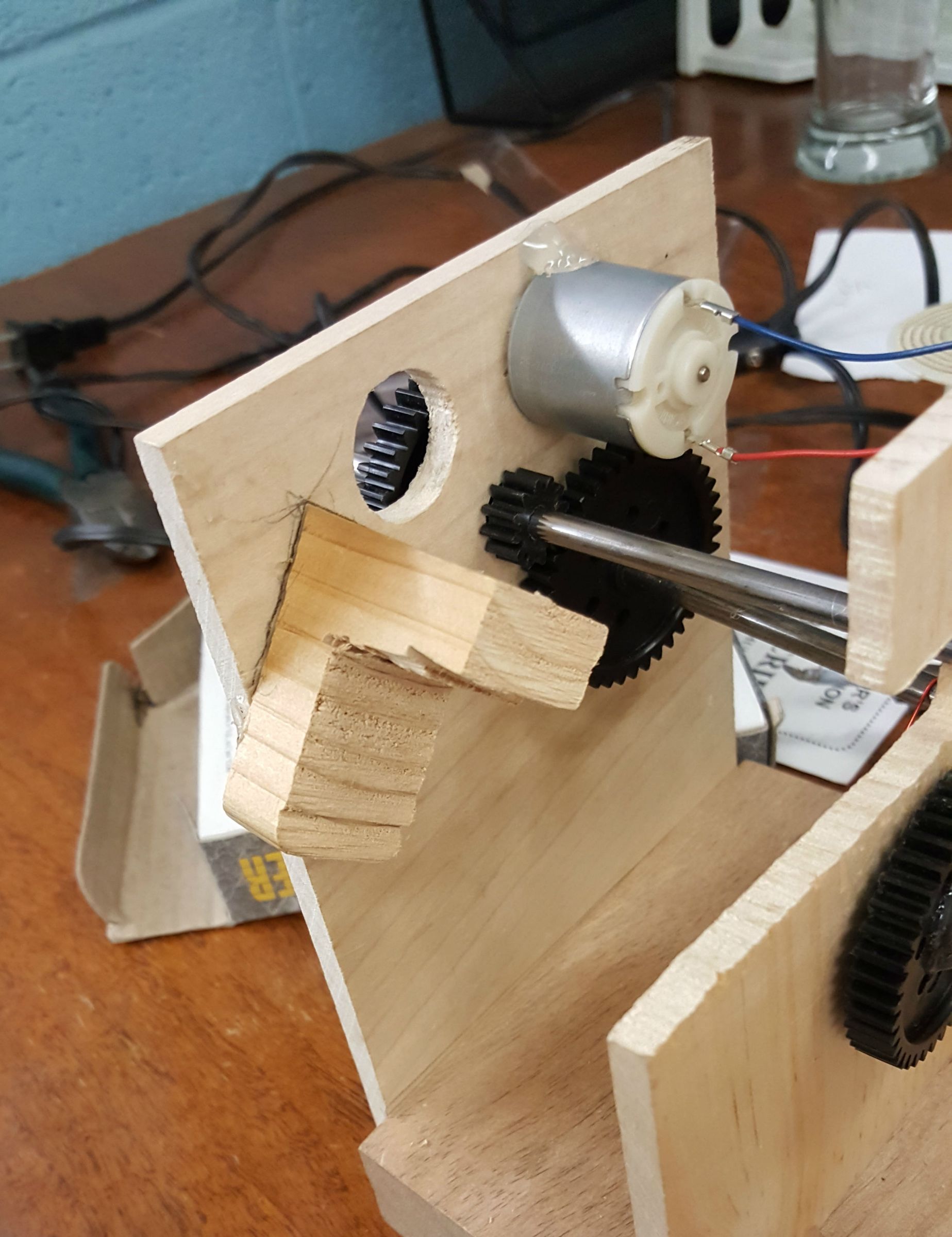 Hand Crank Generator : 14 Steps (with Pictures) - Instructables