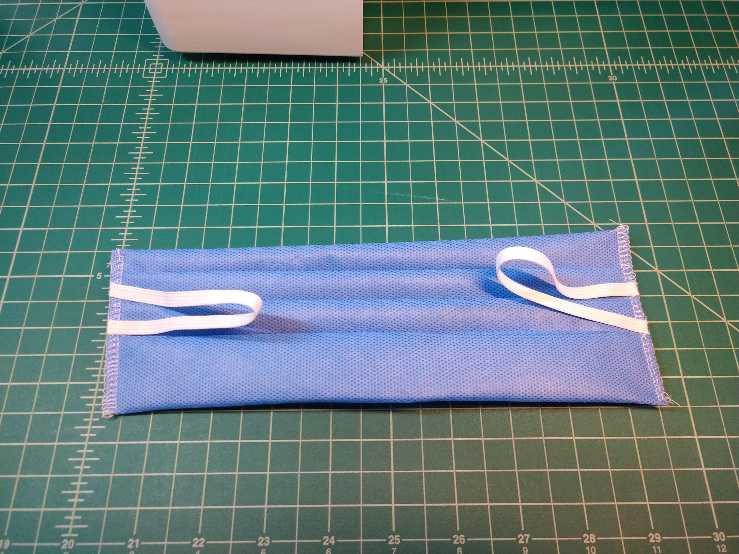 5 Minute Disposable Mask With Ties or Elastic Ear Loops : 8 Steps ...