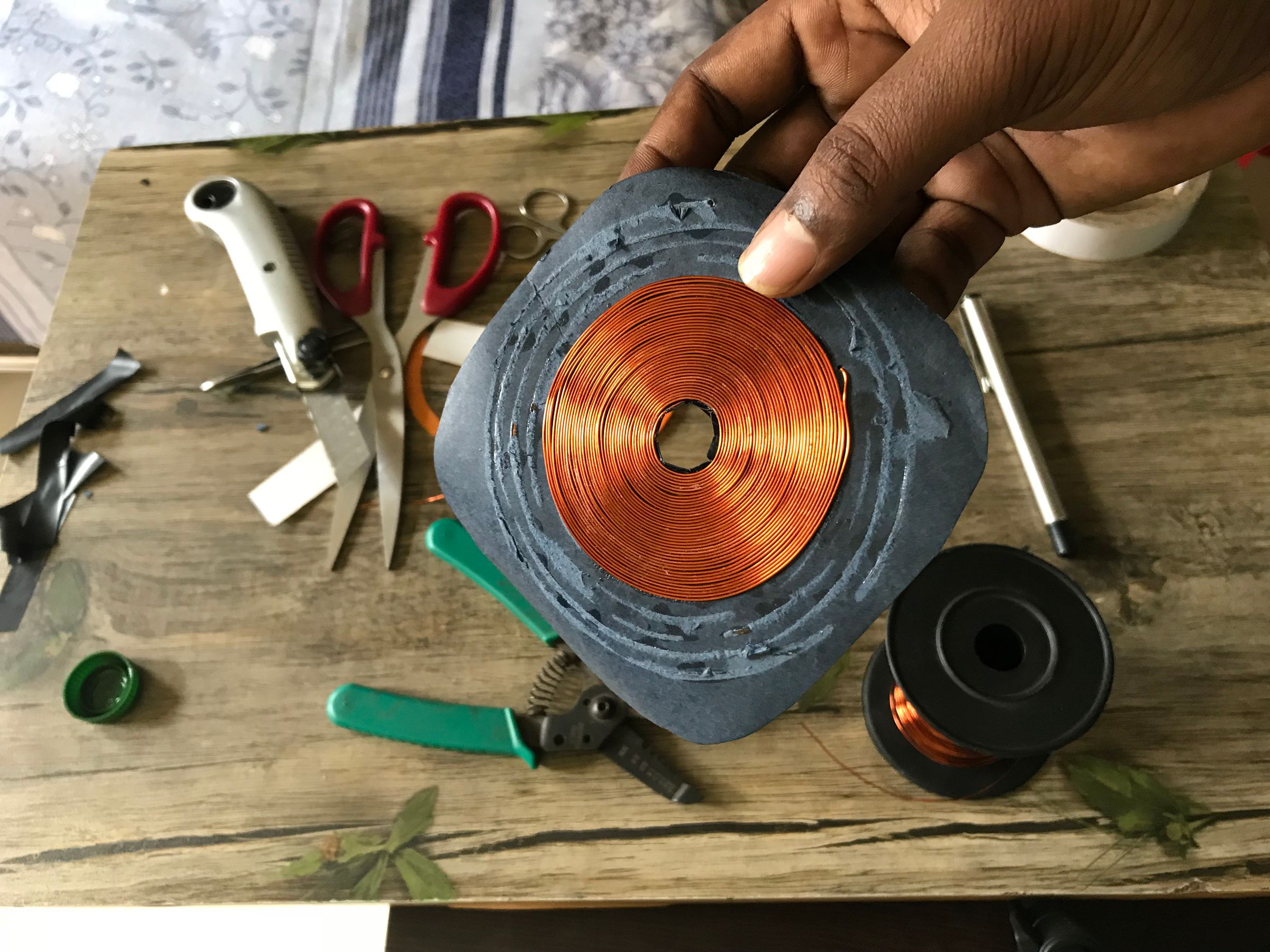 Wireless Powered Multi Color LED Lamp : 10 Steps (with Pictures ...