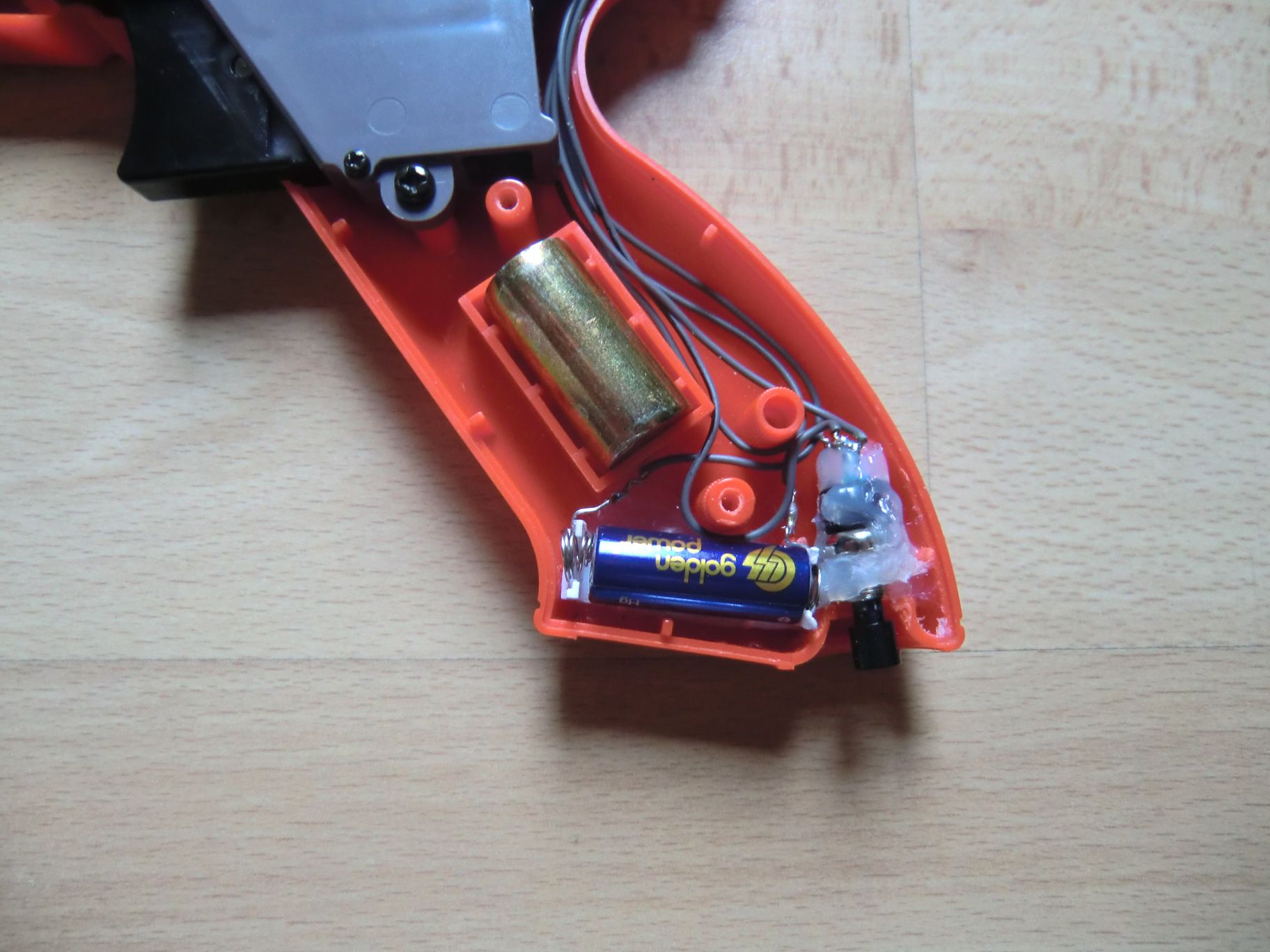 NES Zapper Outlet Switch : 6 Steps (with Pictures) - Instructables