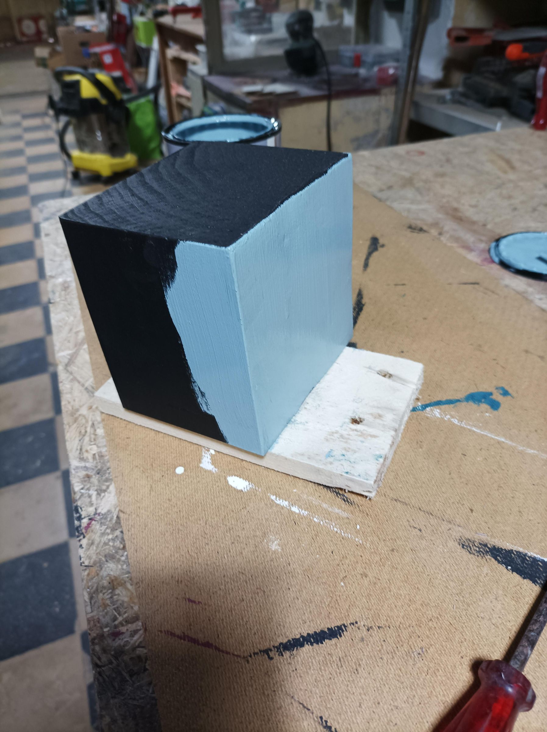 Design Lamps From Pallet Blocks : 6 Steps - Instructables