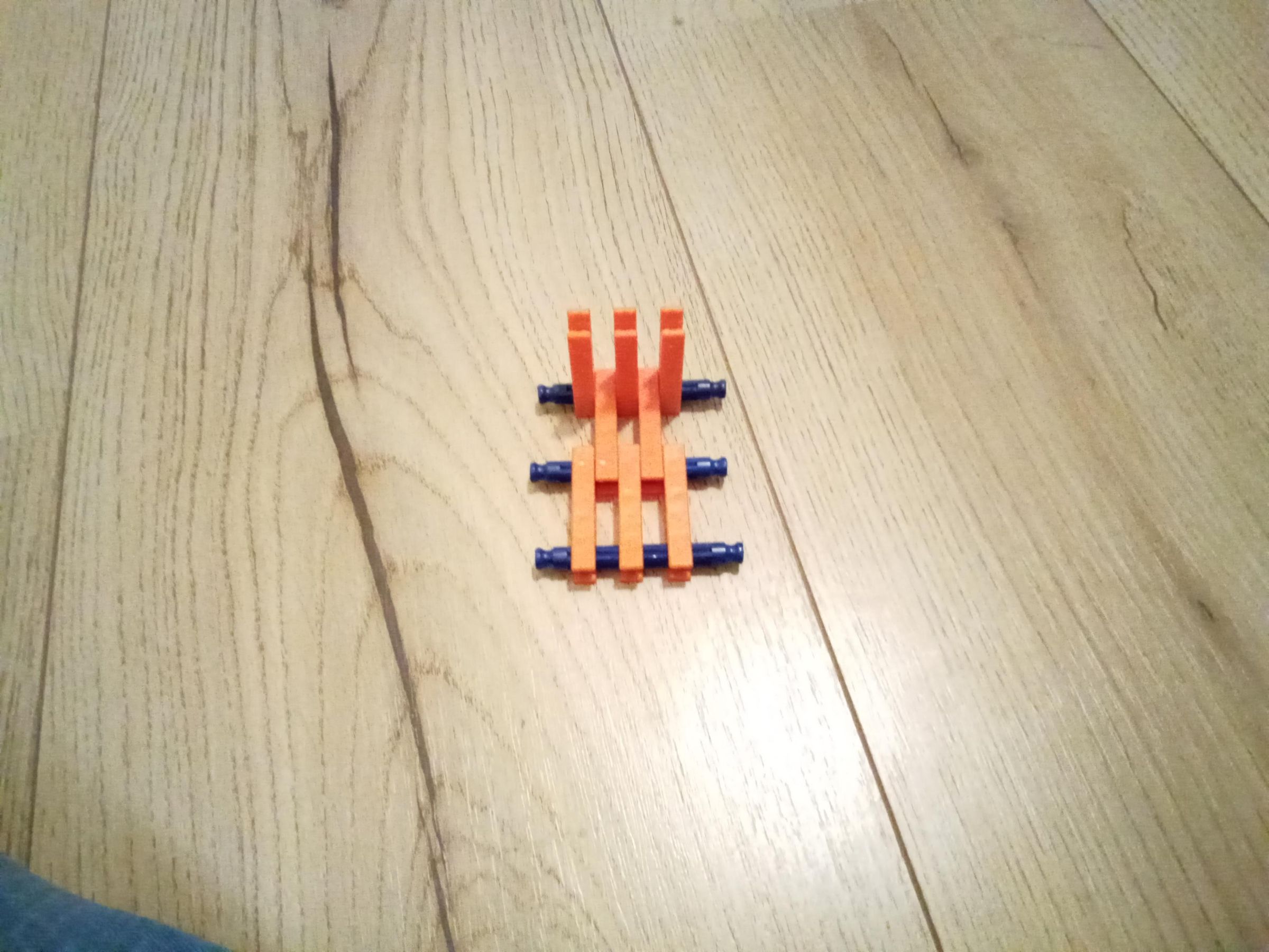 Easy Knex Gun (for Beginners) : 4 Steps - Instructables