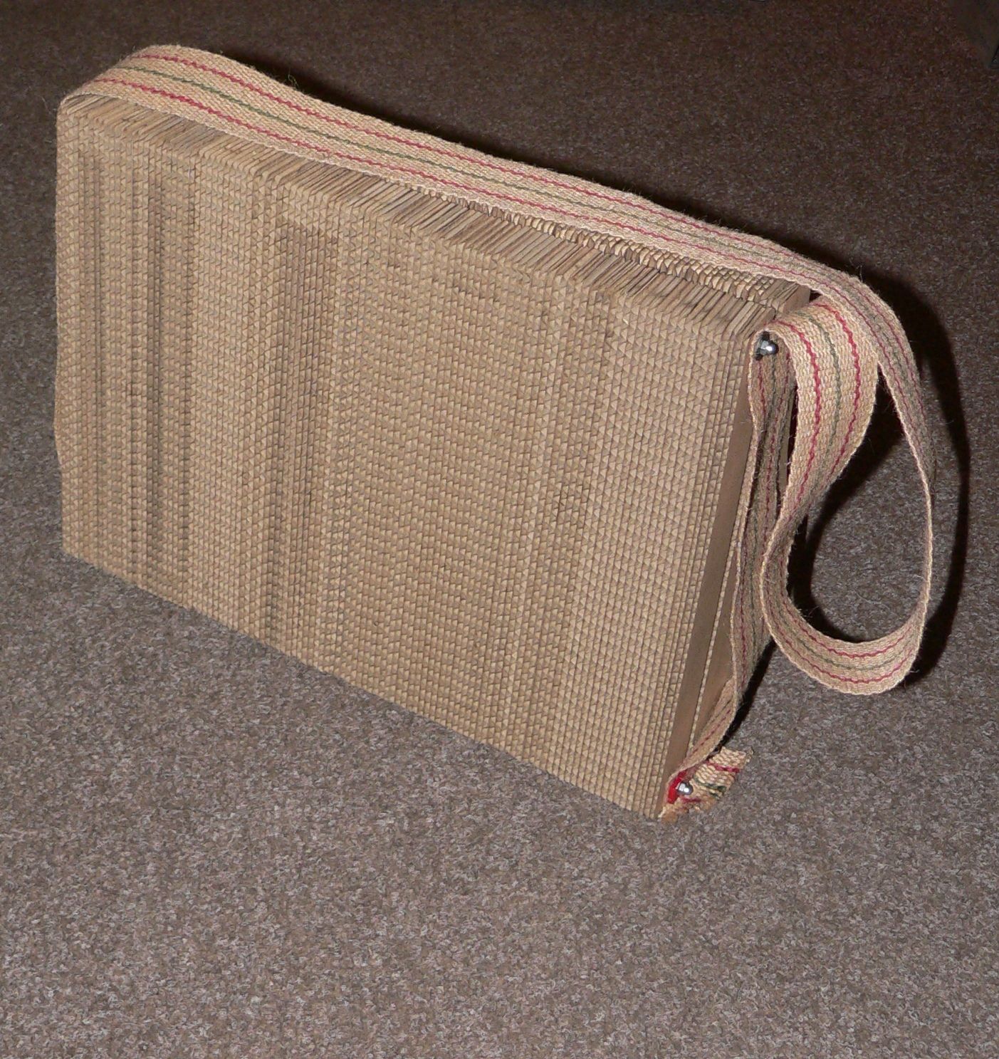 Beautiful and Ecological, Cardboard Laptop Case : 7 Steps (with ...