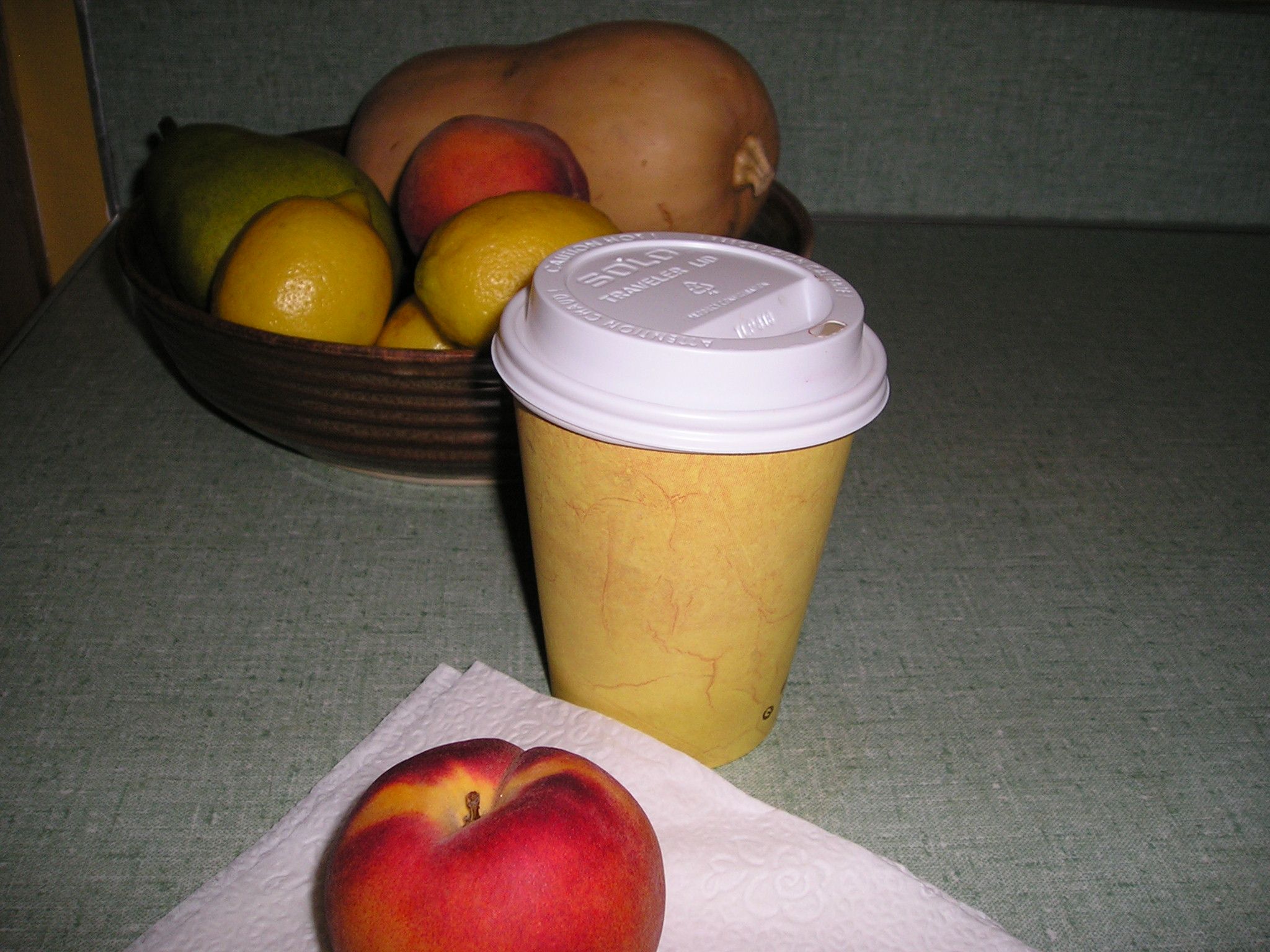 How to Pack Peaches for Lunch When There's a Chance That Containers ...