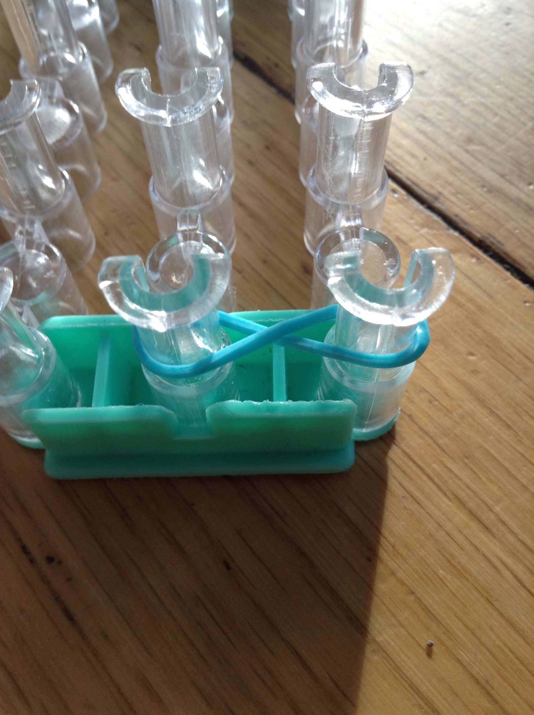 New Inverted Fishtail Loom : 4 Steps - Instructables