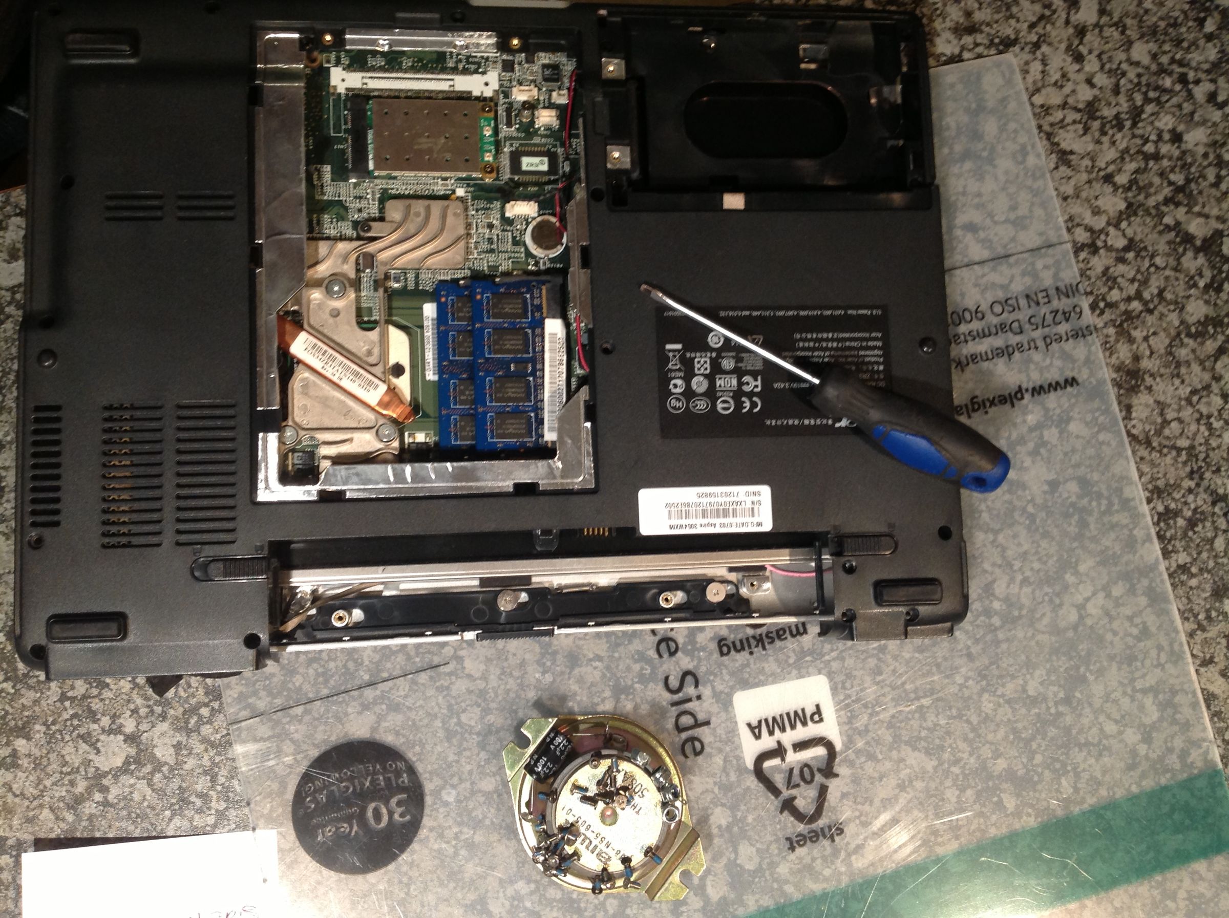 Convert an Old Laptop Into a Media Center : 6 Steps - Instructables
