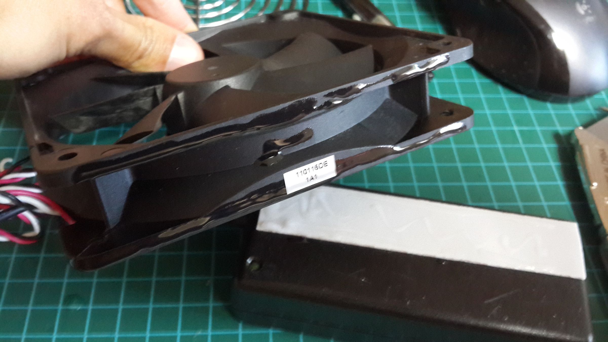 Mini Fan From PC Part : 4 Steps - Instructables