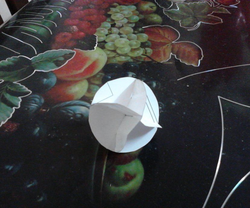 Paper Blow Away Ball With Interlocking Papers : 6 Steps - Instructables