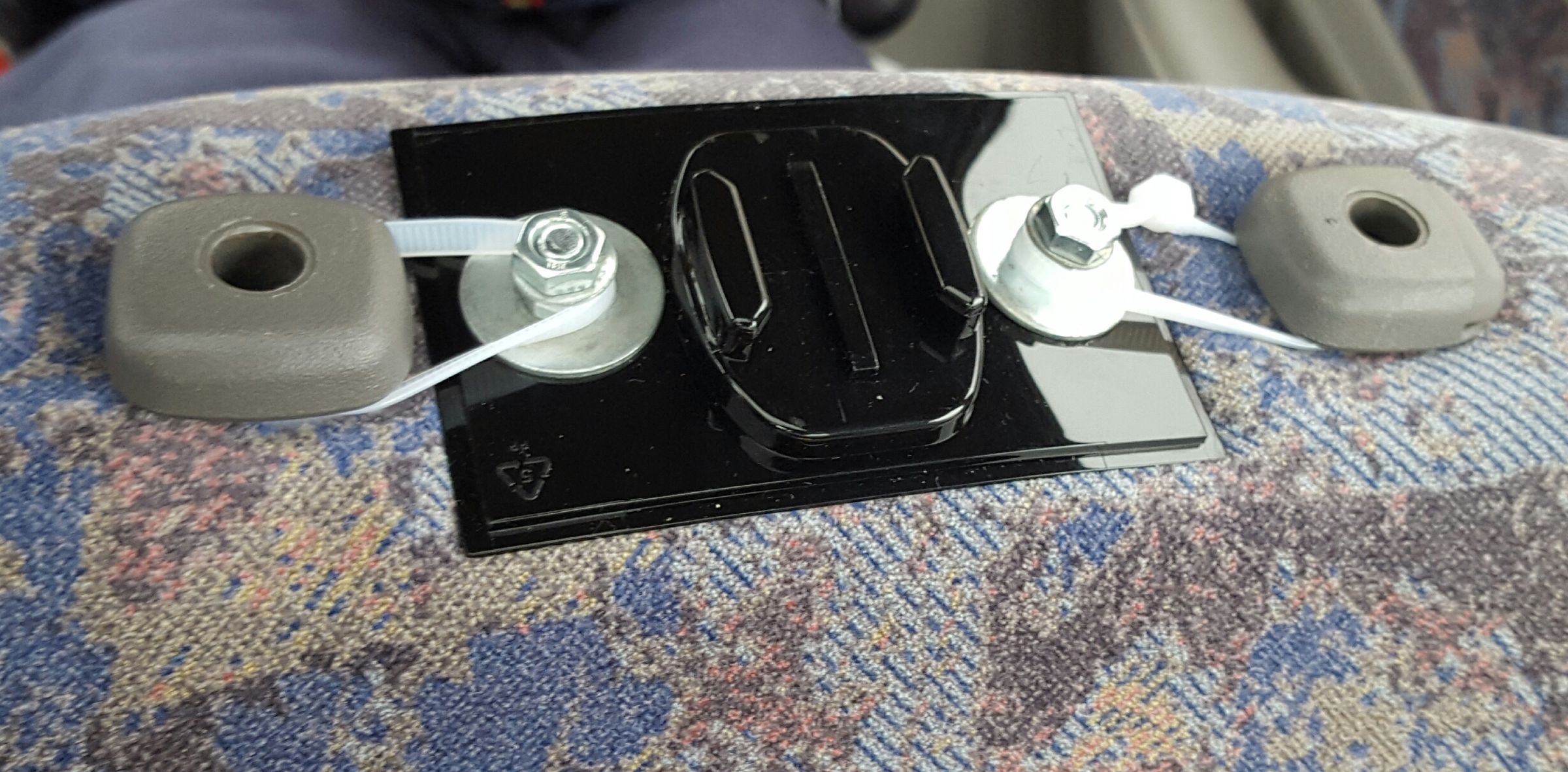 GoPro / Gear 360 Car Headrest Mount : 4 Steps (with Pictures ...