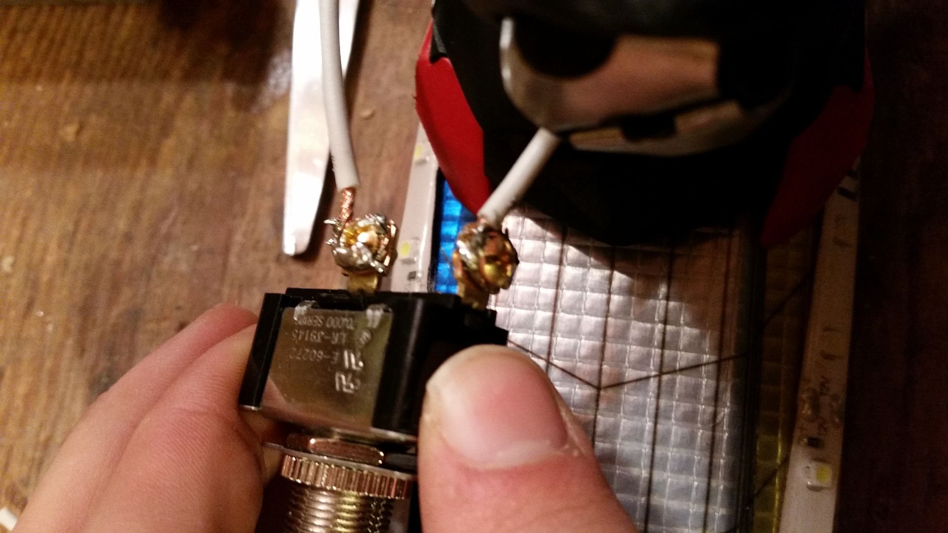 Light-Up Skis : 9 Steps (with Pictures) - Instructables