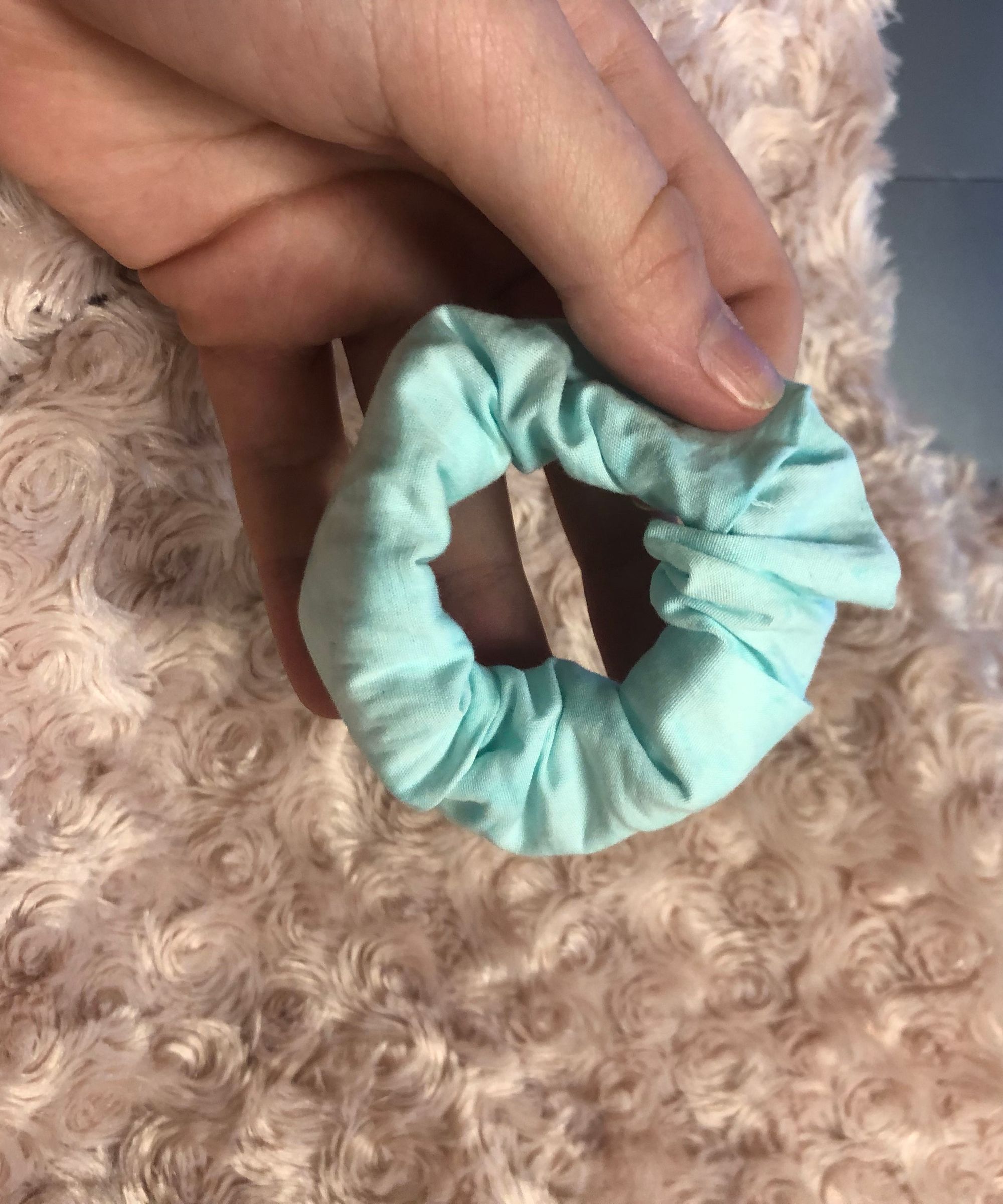 How to Make a Scrunchie : 8 Steps - Instructables