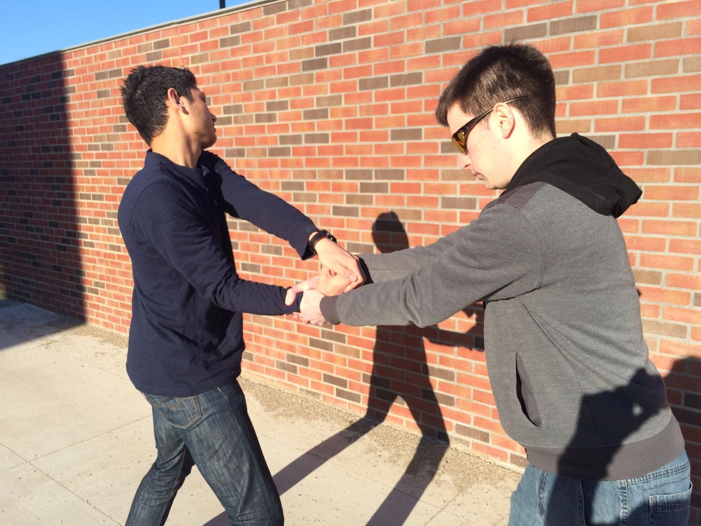 Escaping a Two Handed Arm Grab : 6 Steps - Instructables