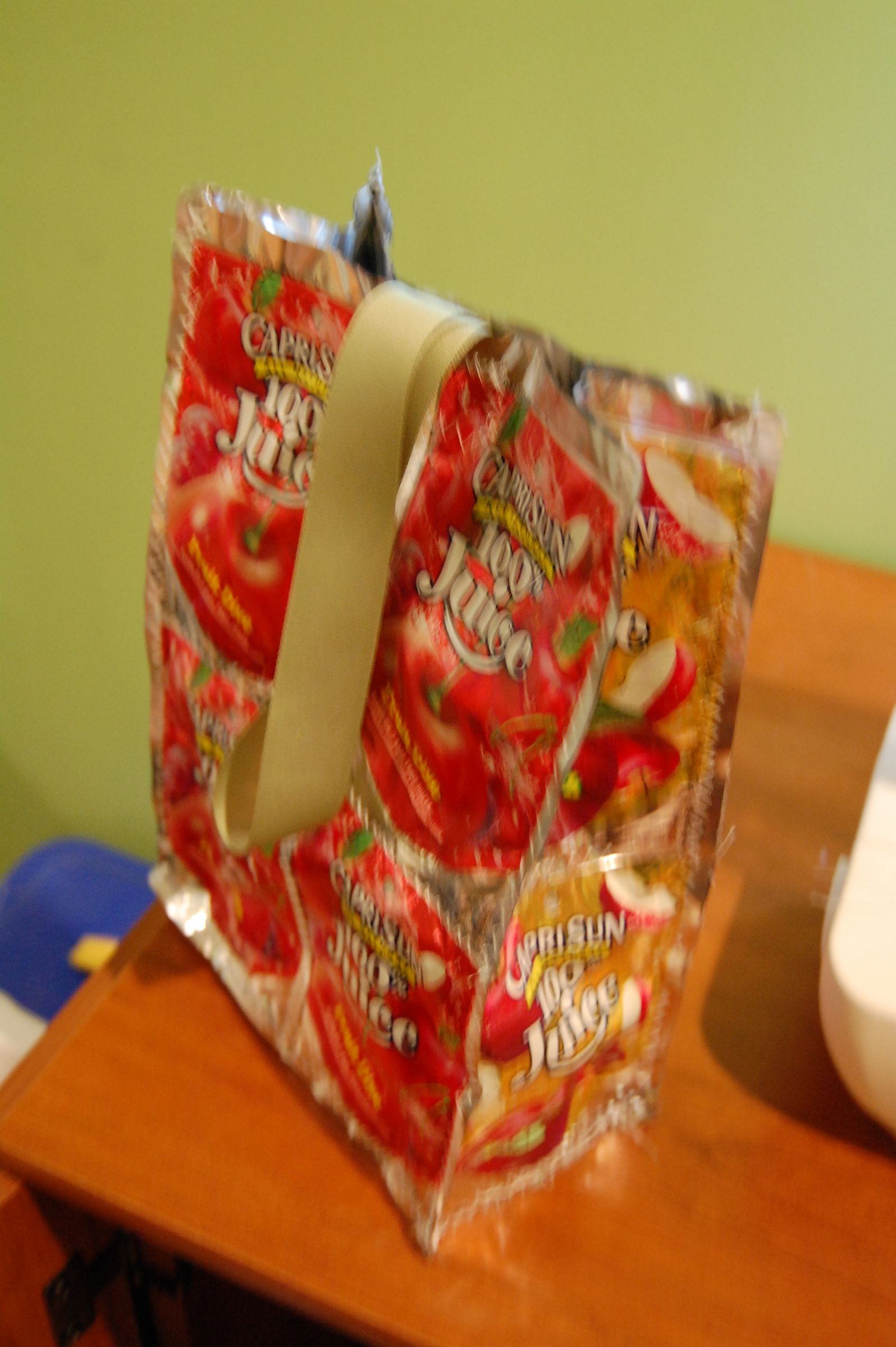 Recycled Juice Pouch Lunch Bag : 5 Steps (with Pictures) - Instructables