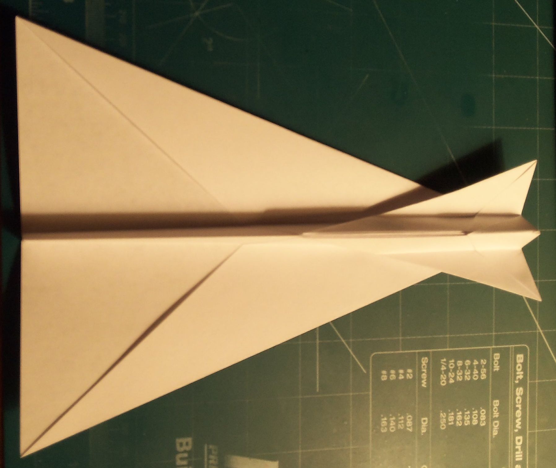 How to Make the Turbo Dagger Paper Airplane : 5 Steps - Instructables