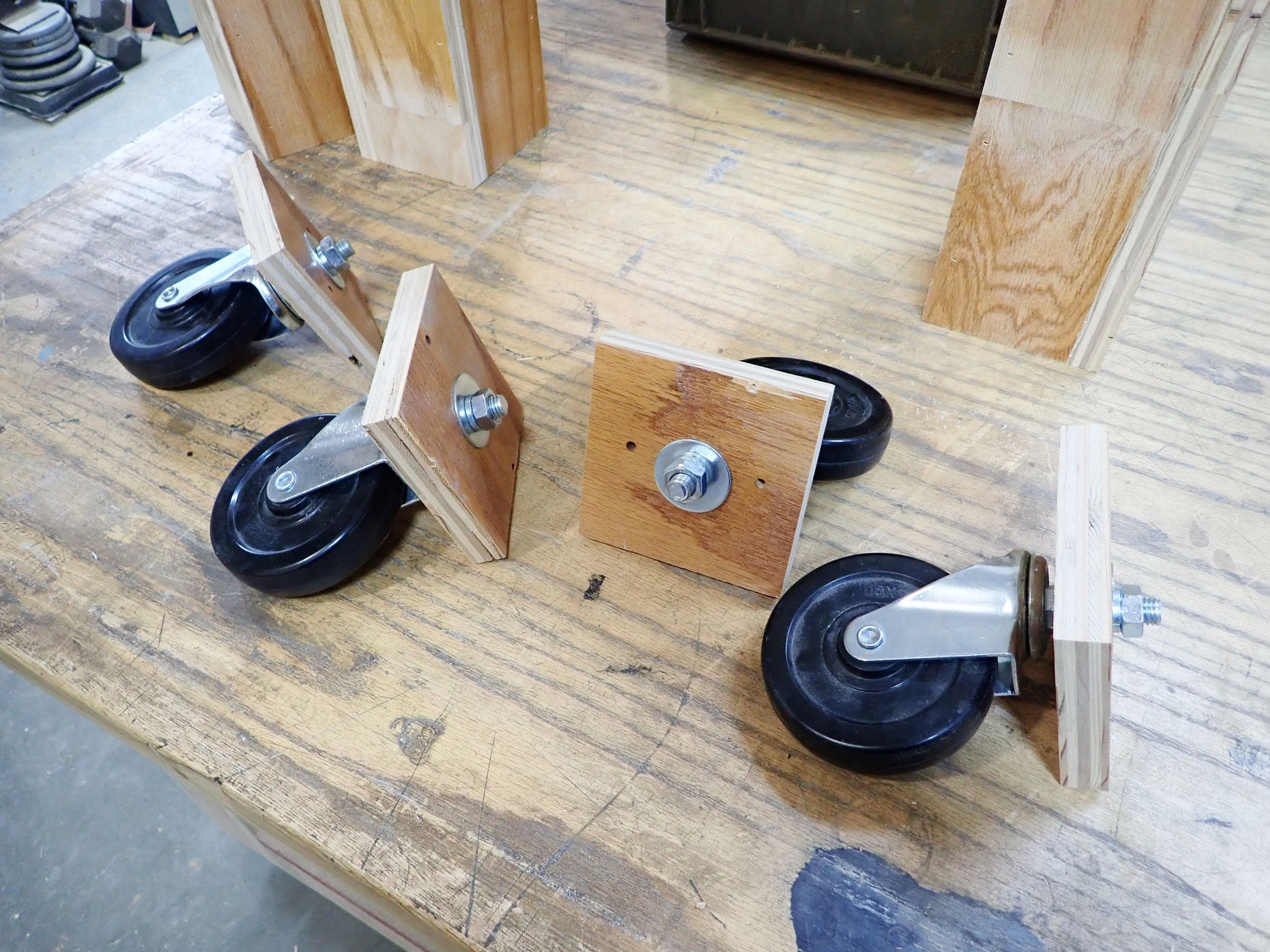 Make an Adjustable-Height Table With a Car Jack : 16 Steps (with ...