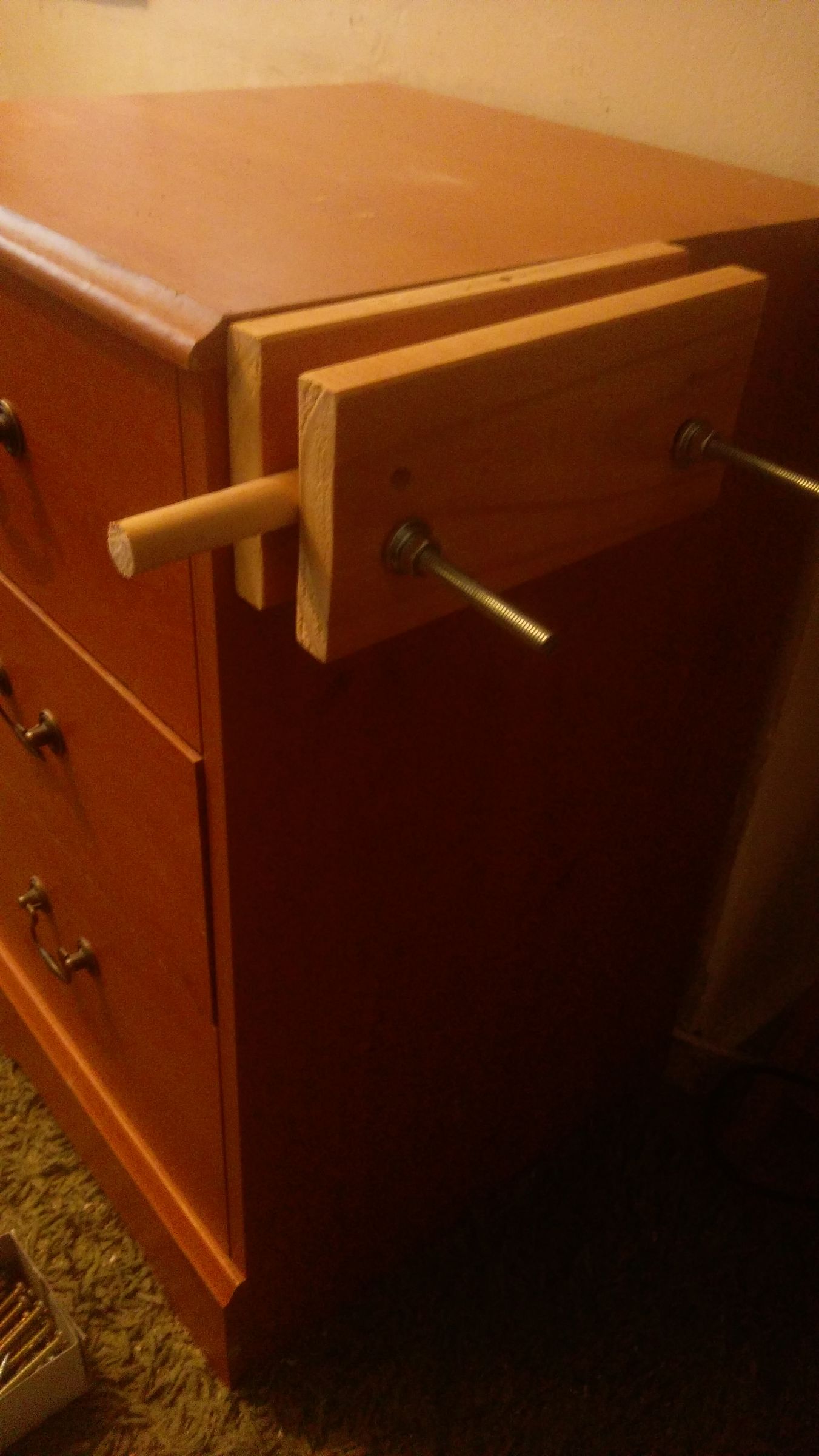 Diy Simple Wood Vice : 4 Steps (with Pictures) - Instructables