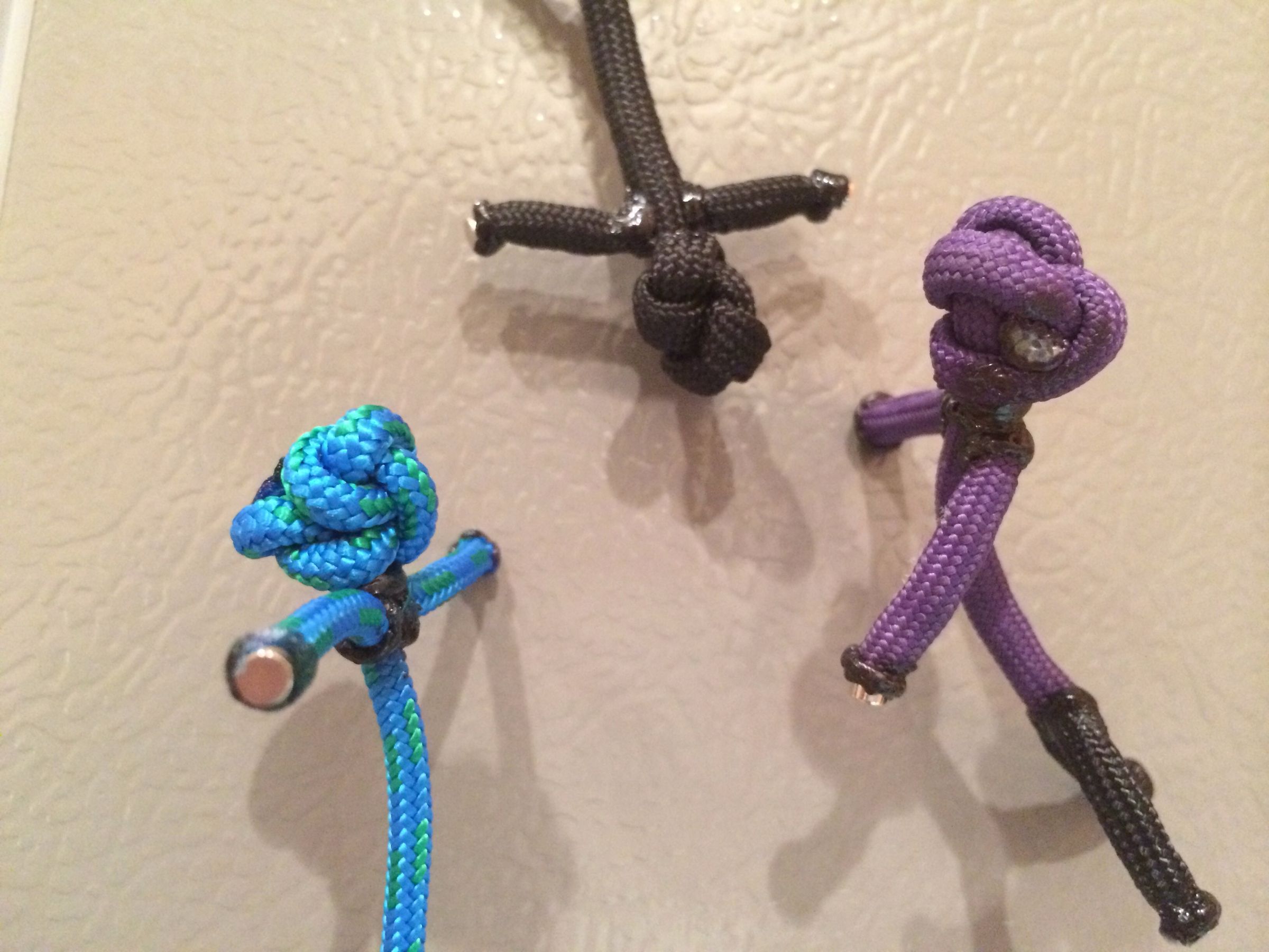 Magnetic Paracord People! : 7 Steps - Instructables