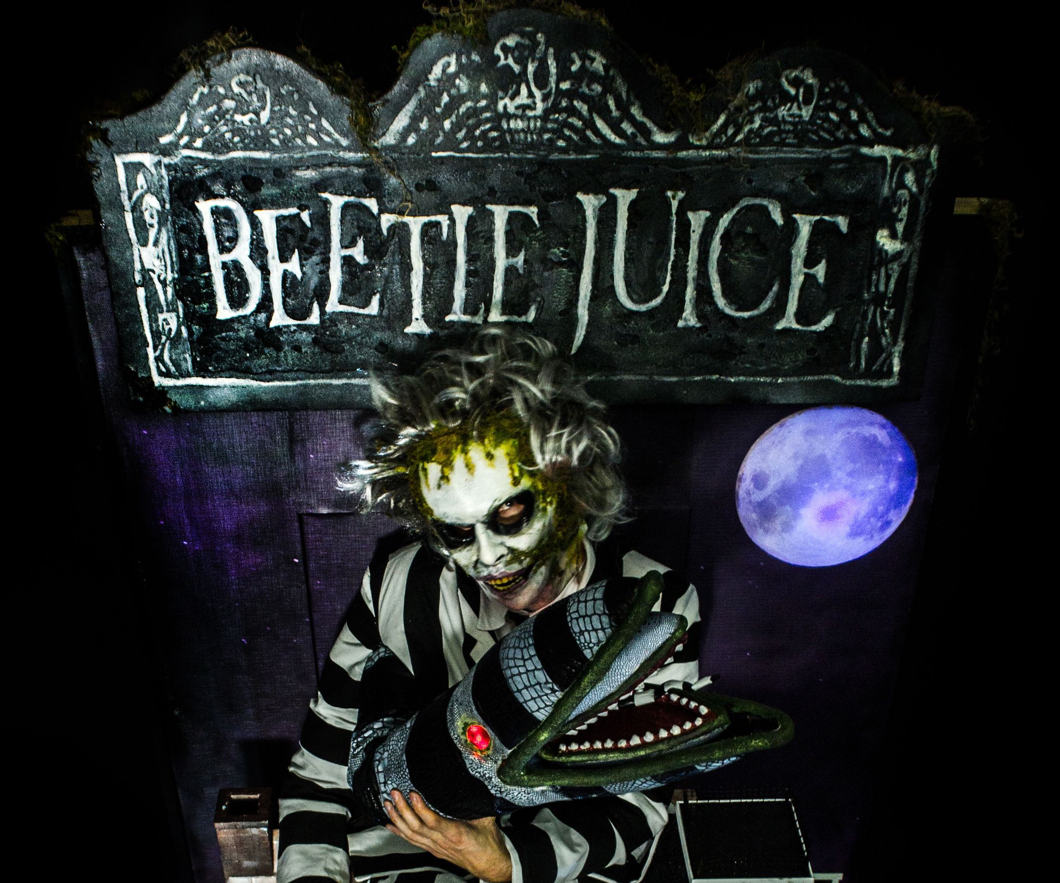 Ultimate Beetlejuice Sand Worm Puppet Costume : 16 Steps (with Pictures ...