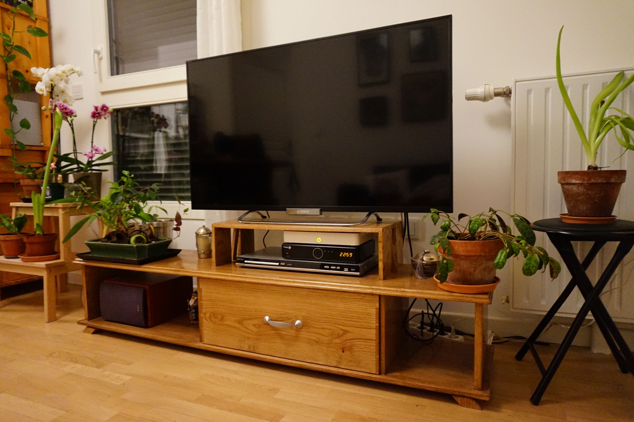 TV & Media Console : 9 Steps (with Pictures) - Instructables