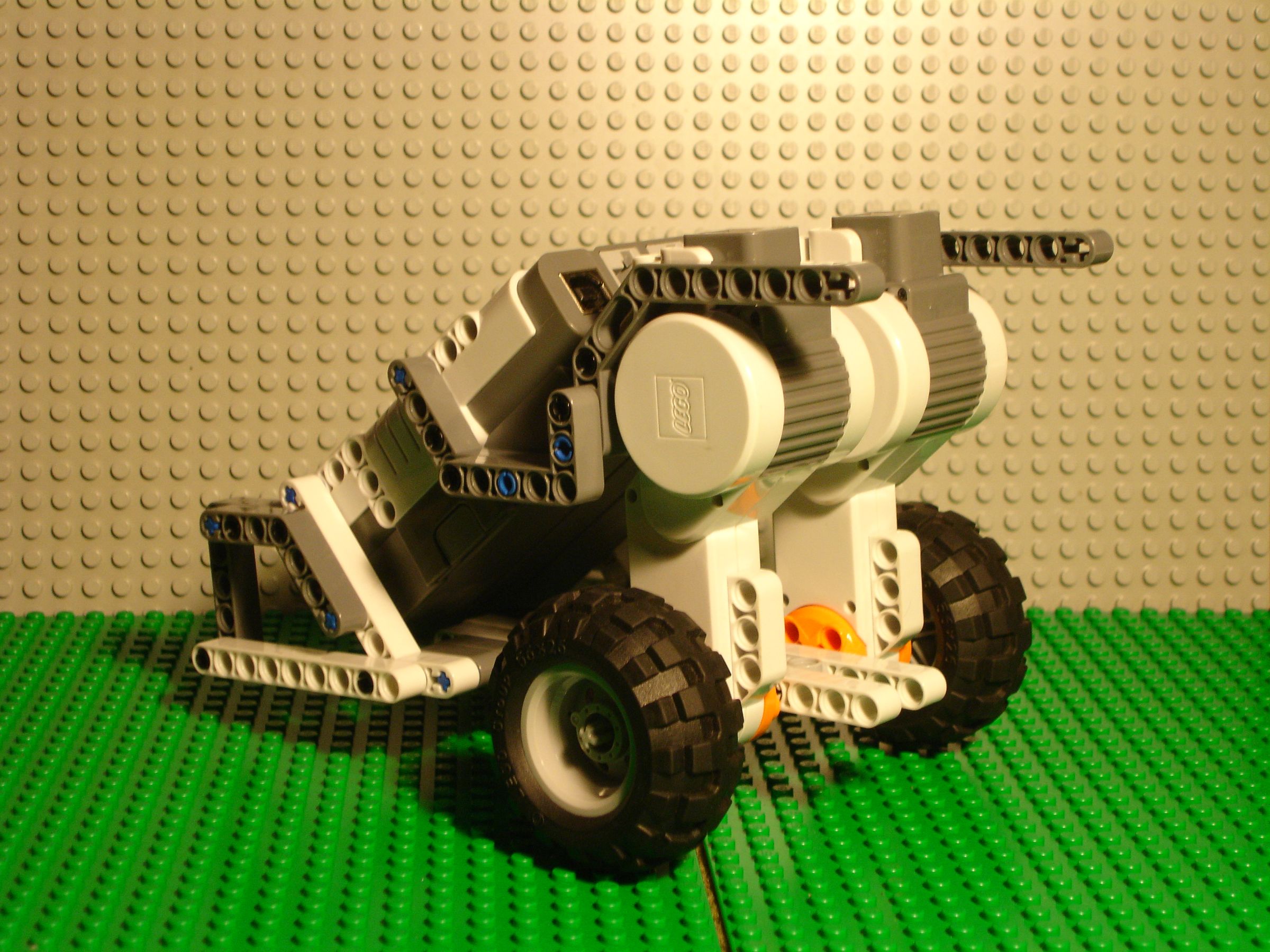 Build a Simple LEGO Starter Robot : 7 Steps - Instructables