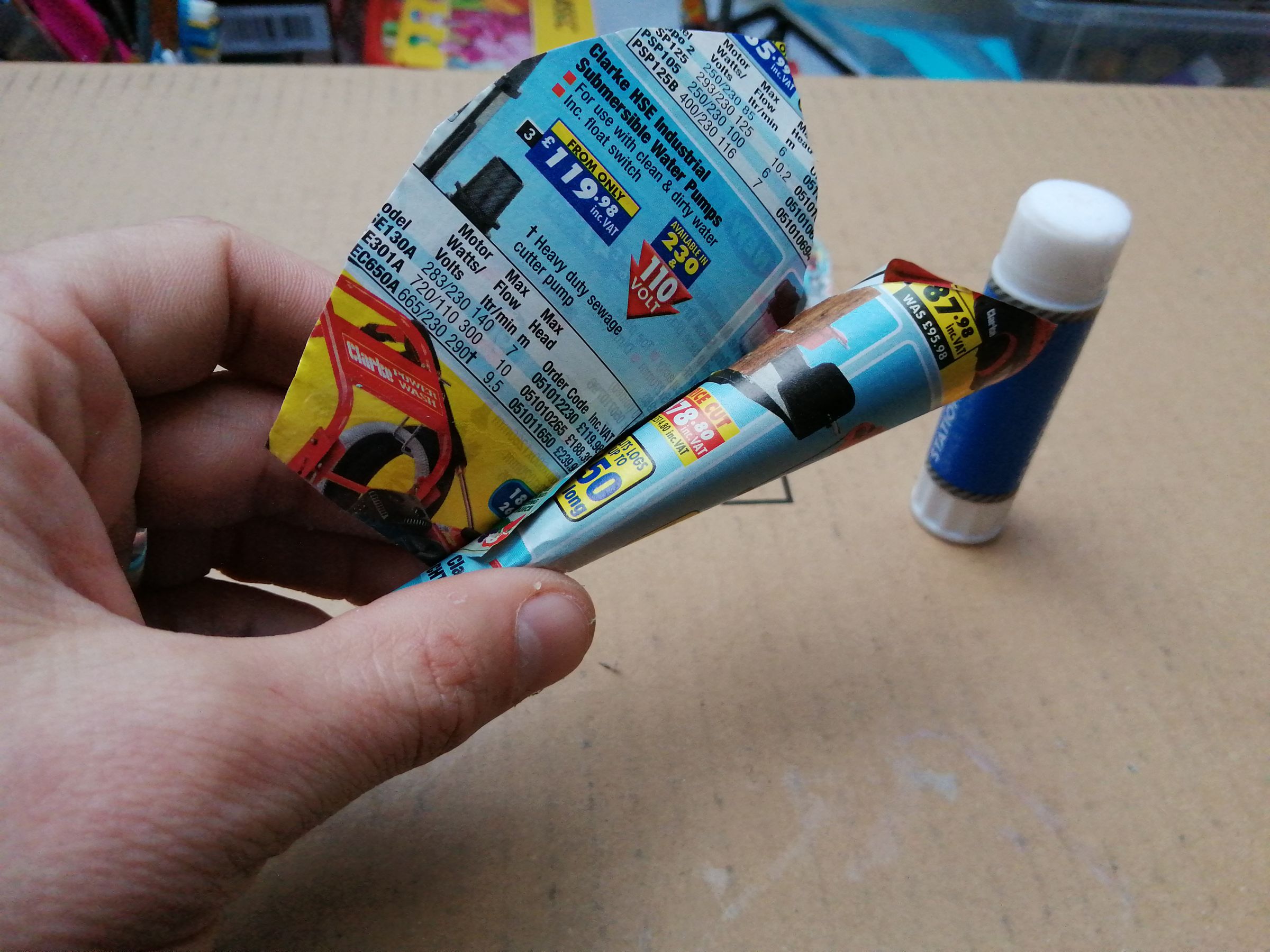 Junk Mail Flower : 5 Steps (with Pictures) - Instructables