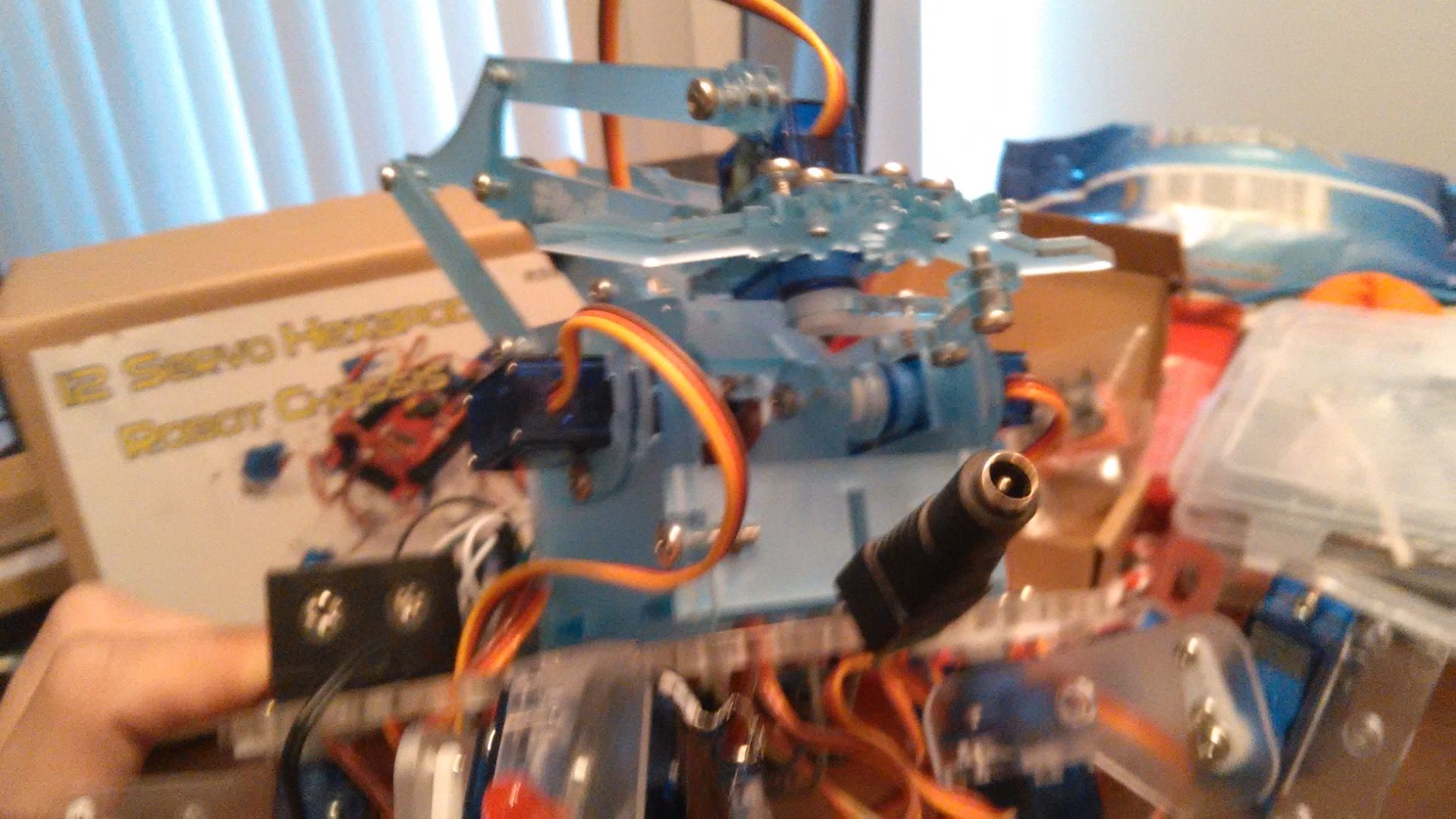 Hector the Hexapod: Cheapest Hexapod W/ Arm(Arduino) : 5 Steps (with ...
