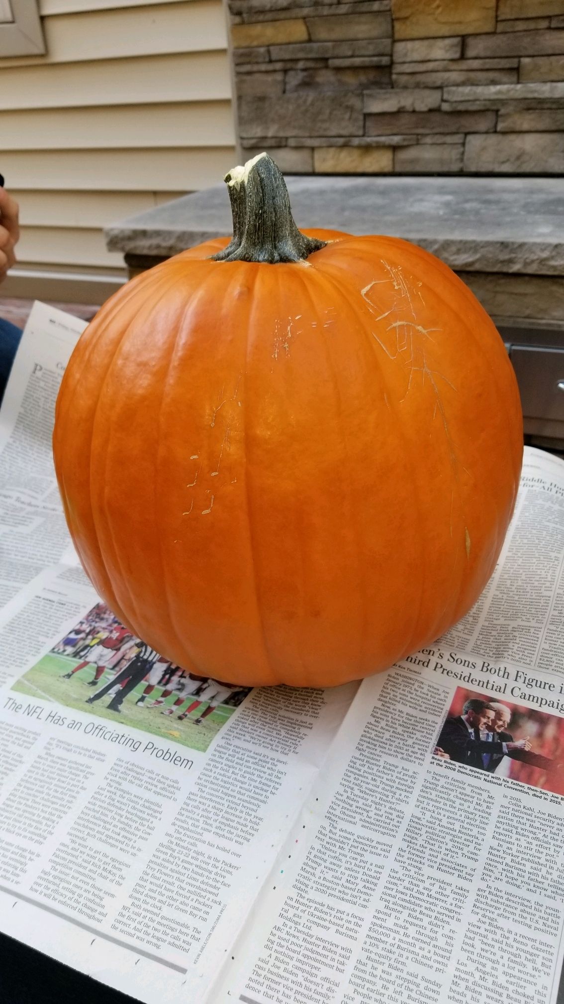 The Pumpkin Head Prop : 6 Steps - Instructables