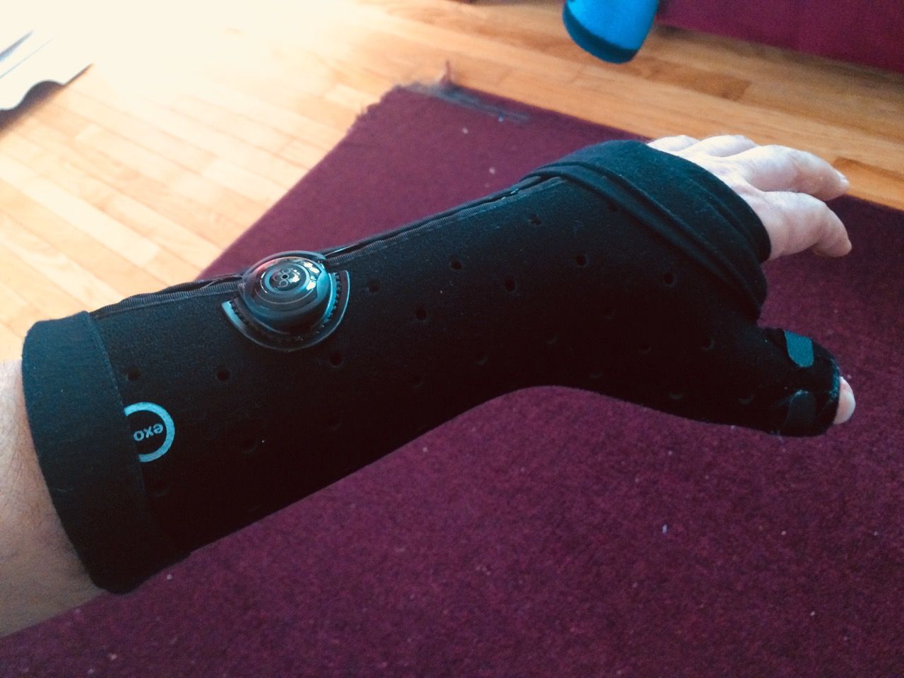 Infinity Gauntlet Cast Cover (Light-up) : 5 Steps (with Pictures ...