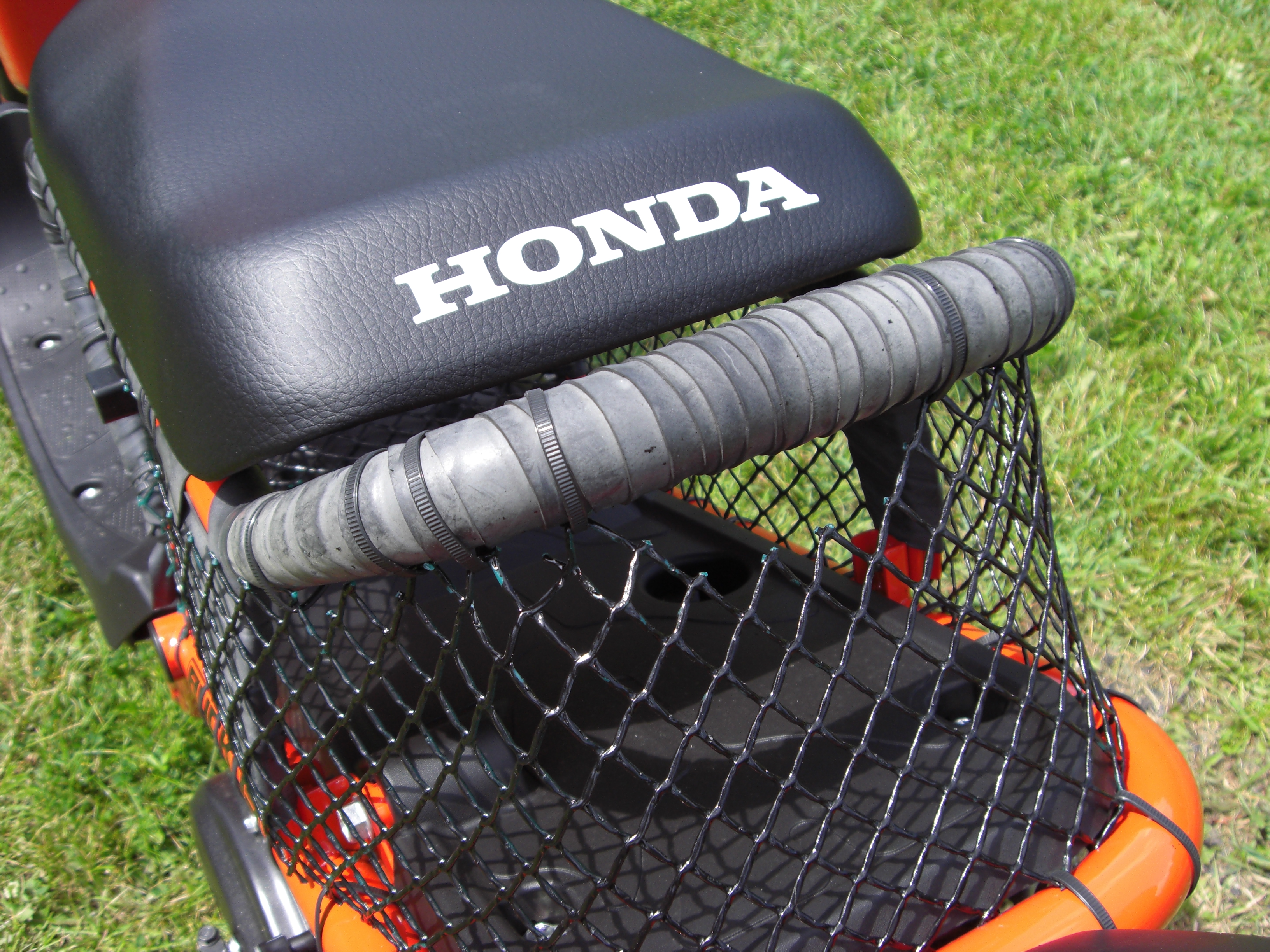 Honda Ruckus- Underseat Storage : 4 Steps - Instructables