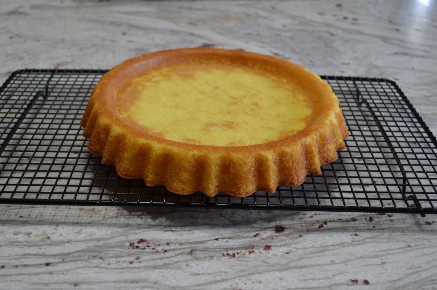 Peaches and Mascarpone Cream Tiara Cake : 6 Steps (with Pictures ...