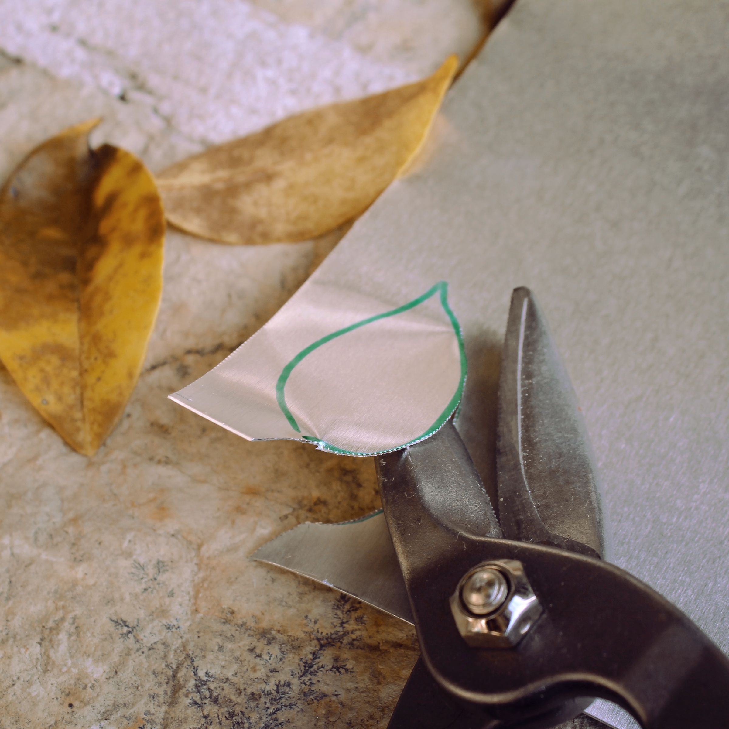 Calder-style Modern Art Mobile : 11 Steps (with Pictures) - Instructables