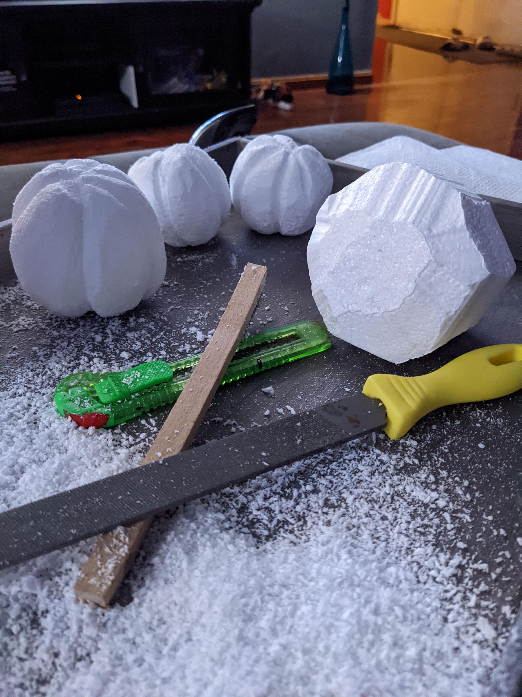 DIY 12ft Grimacing Pumpkin Monster Halloween Prop /Decoration : 5 Steps ...