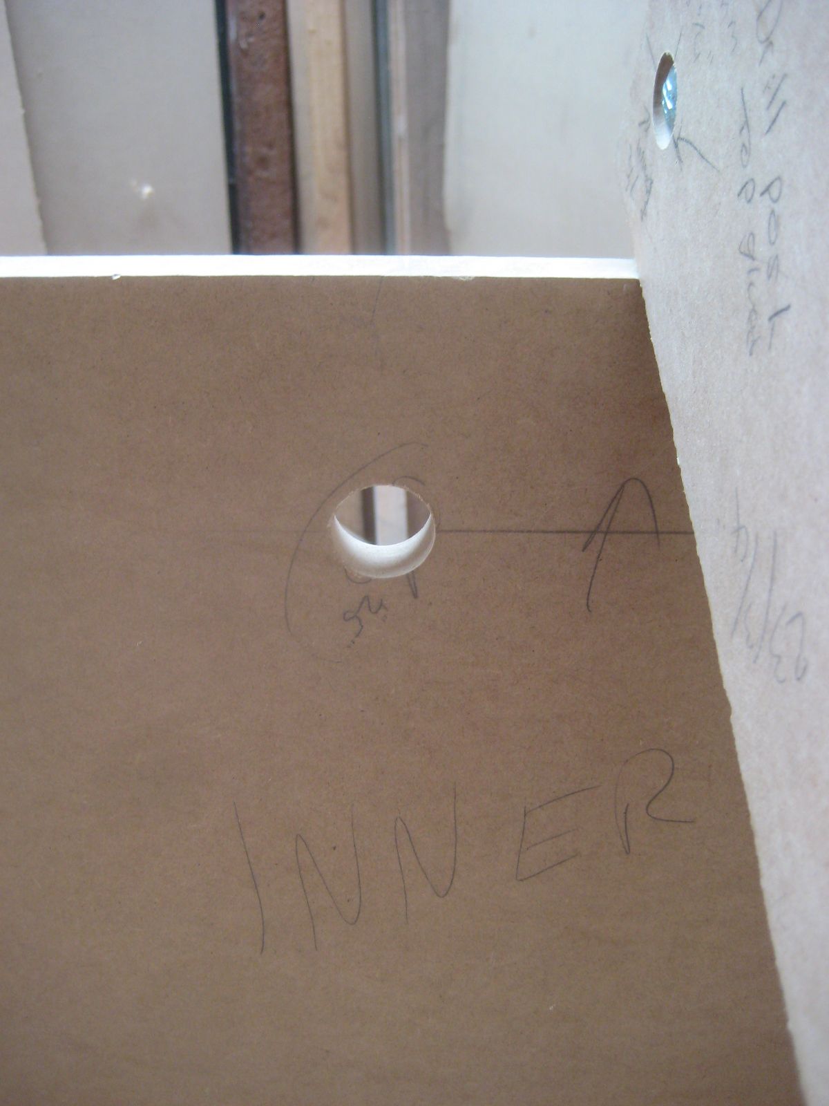 COPYRIGHT FREE RE-LISTED FLIPTOP TOOL STAND : 7 Steps - Instructables