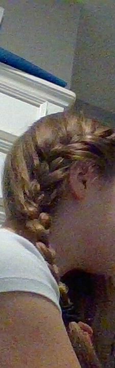 French Braid Basics : 4 Steps (with Pictures) - Instructables