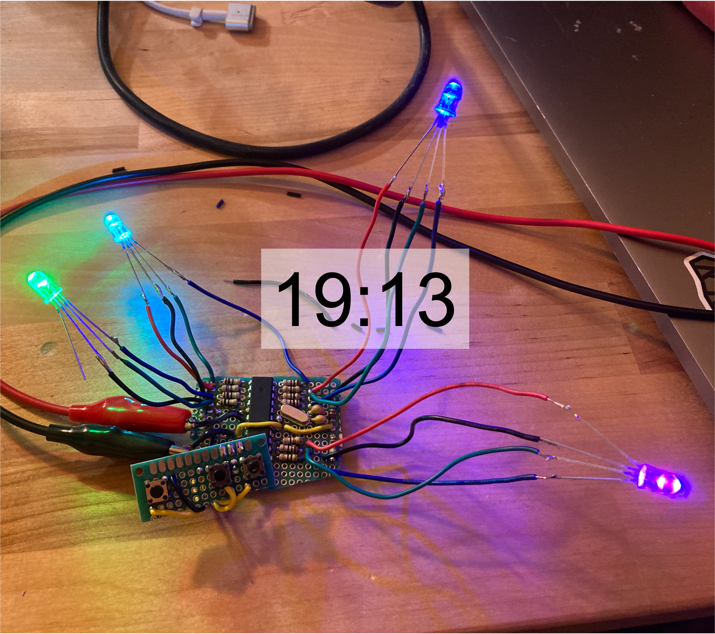 Tri-color LED Clock : 4 Steps - Instructables