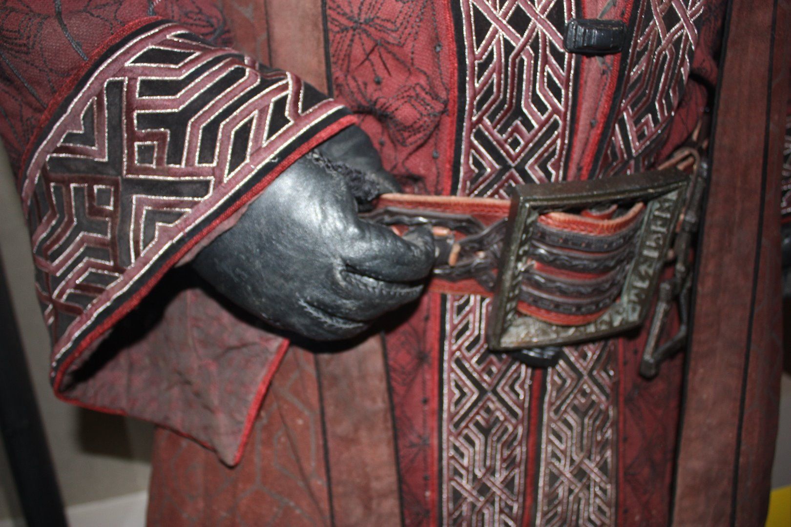Dwarvish Leather Belt : 3 Steps (with Pictures) - Instructables