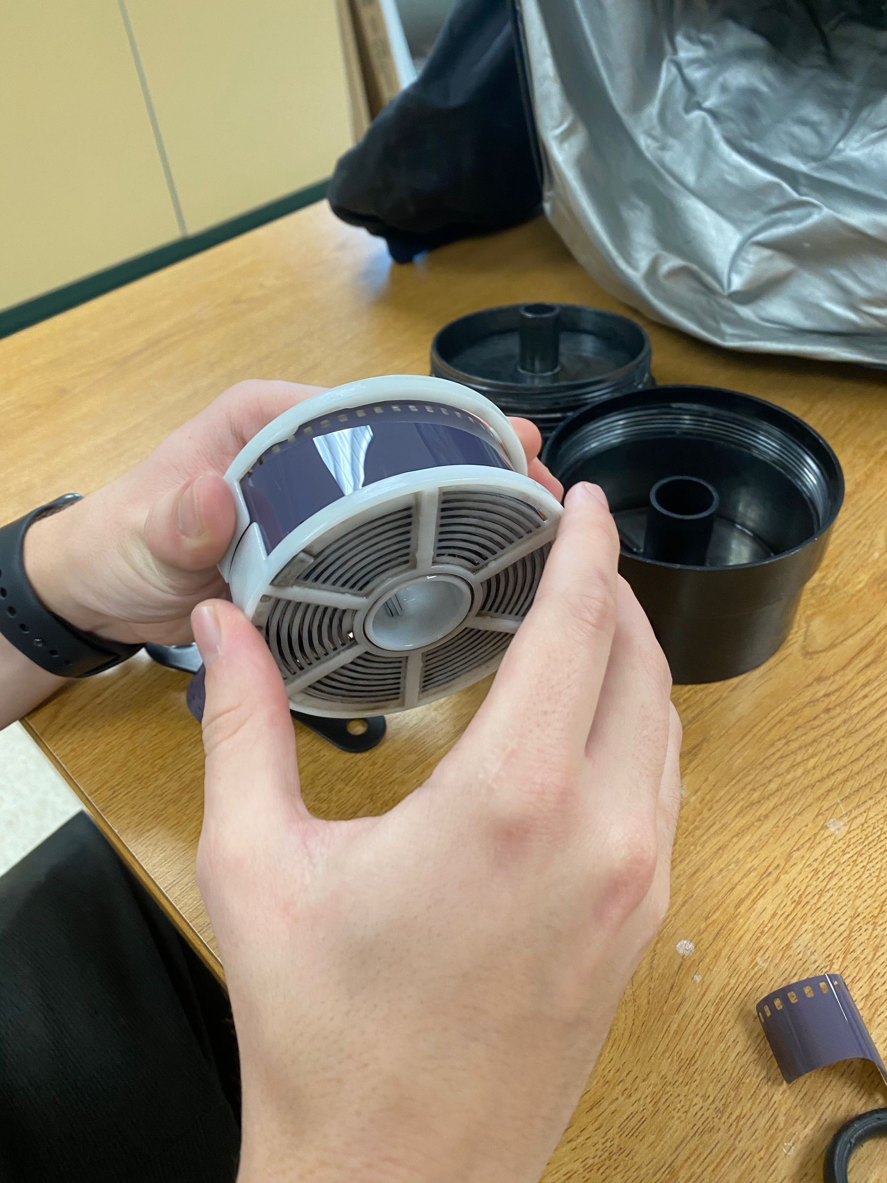 Loading Film Into Developing Tanks : 9 Steps - Instructables