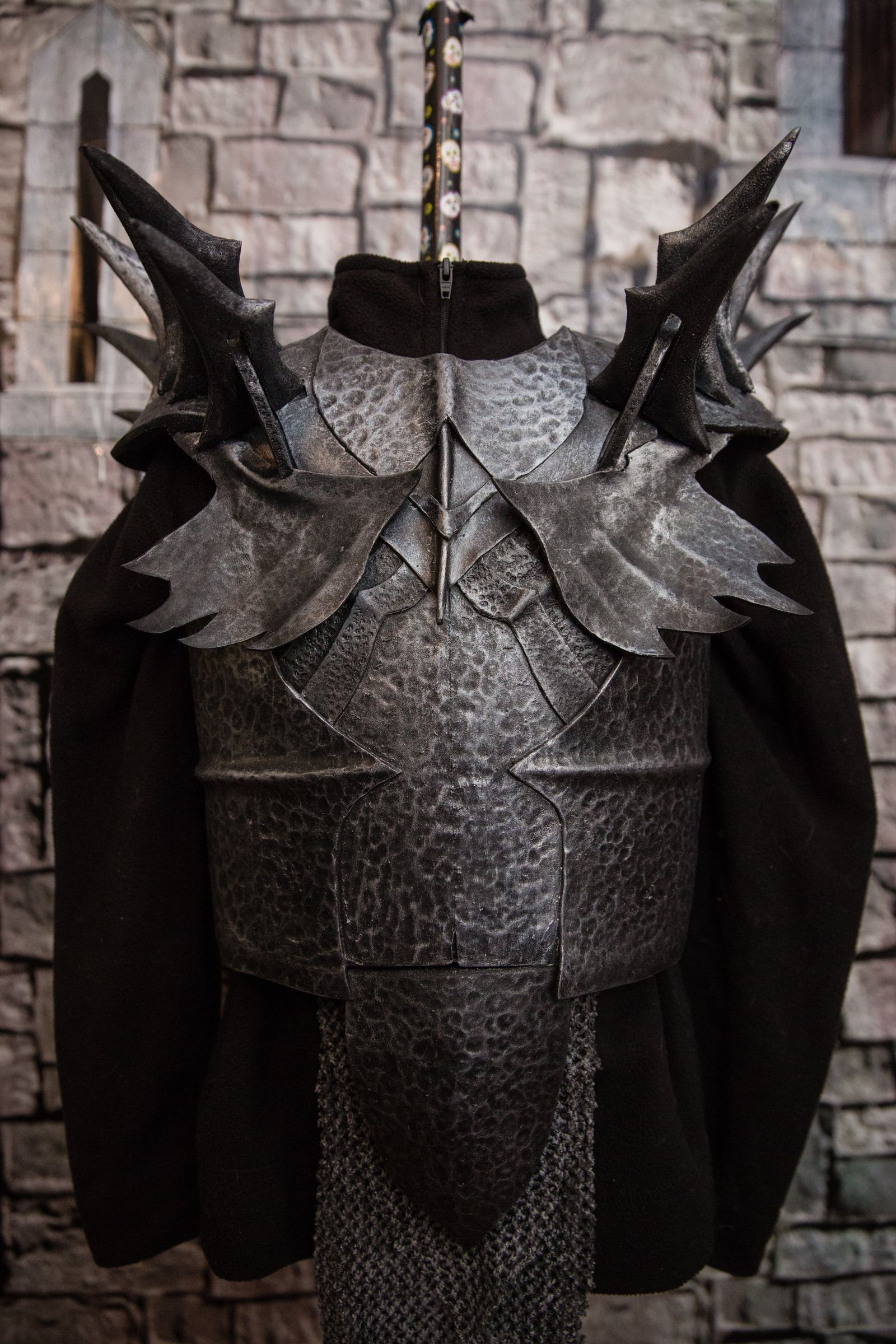 Epic Sauron Costume : 14 Steps (with Pictures) - Instructables